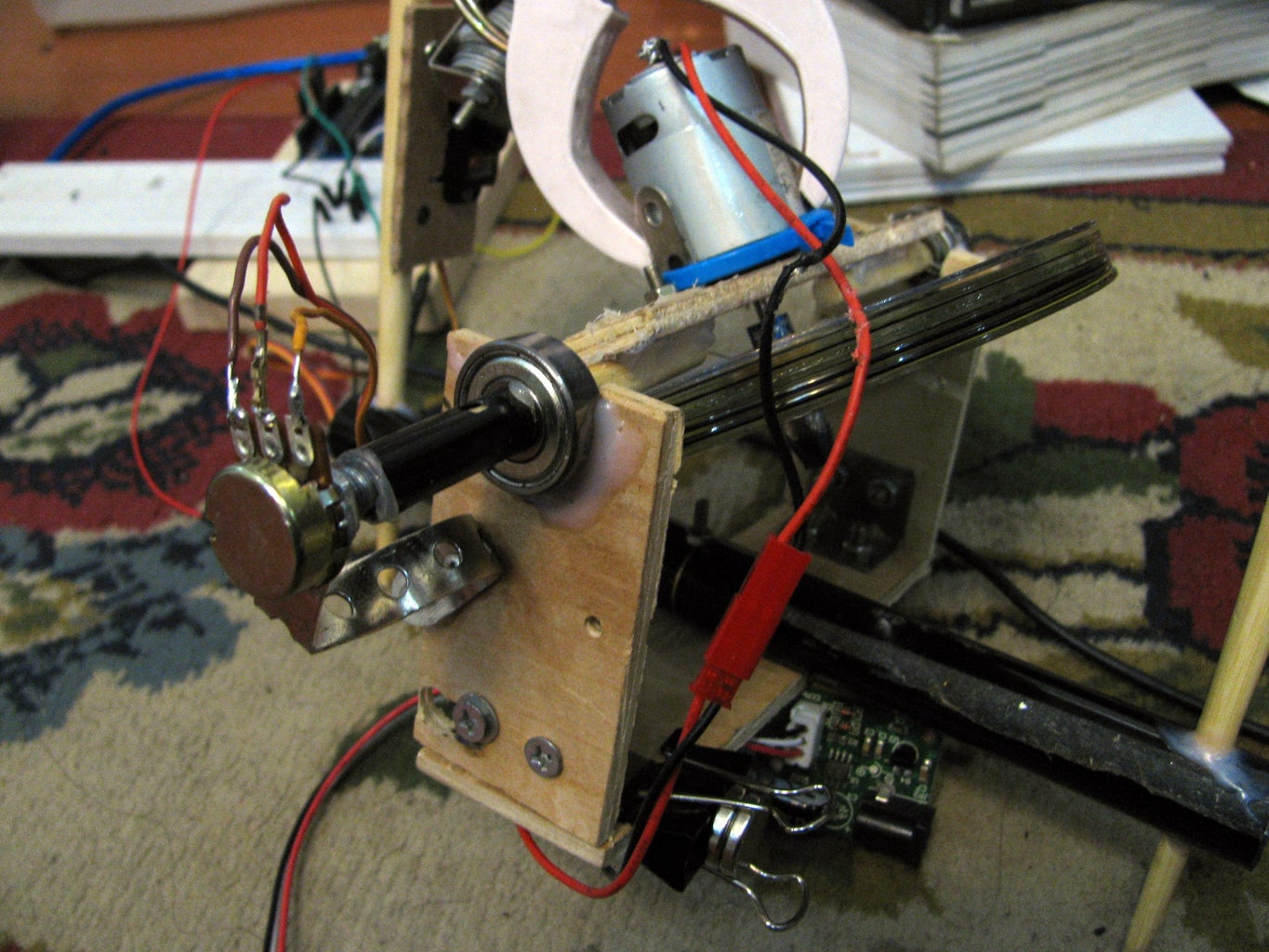 Self Balancing Gyroscope V3 Using Arduino And Pot For Tilt Sensor Instructables