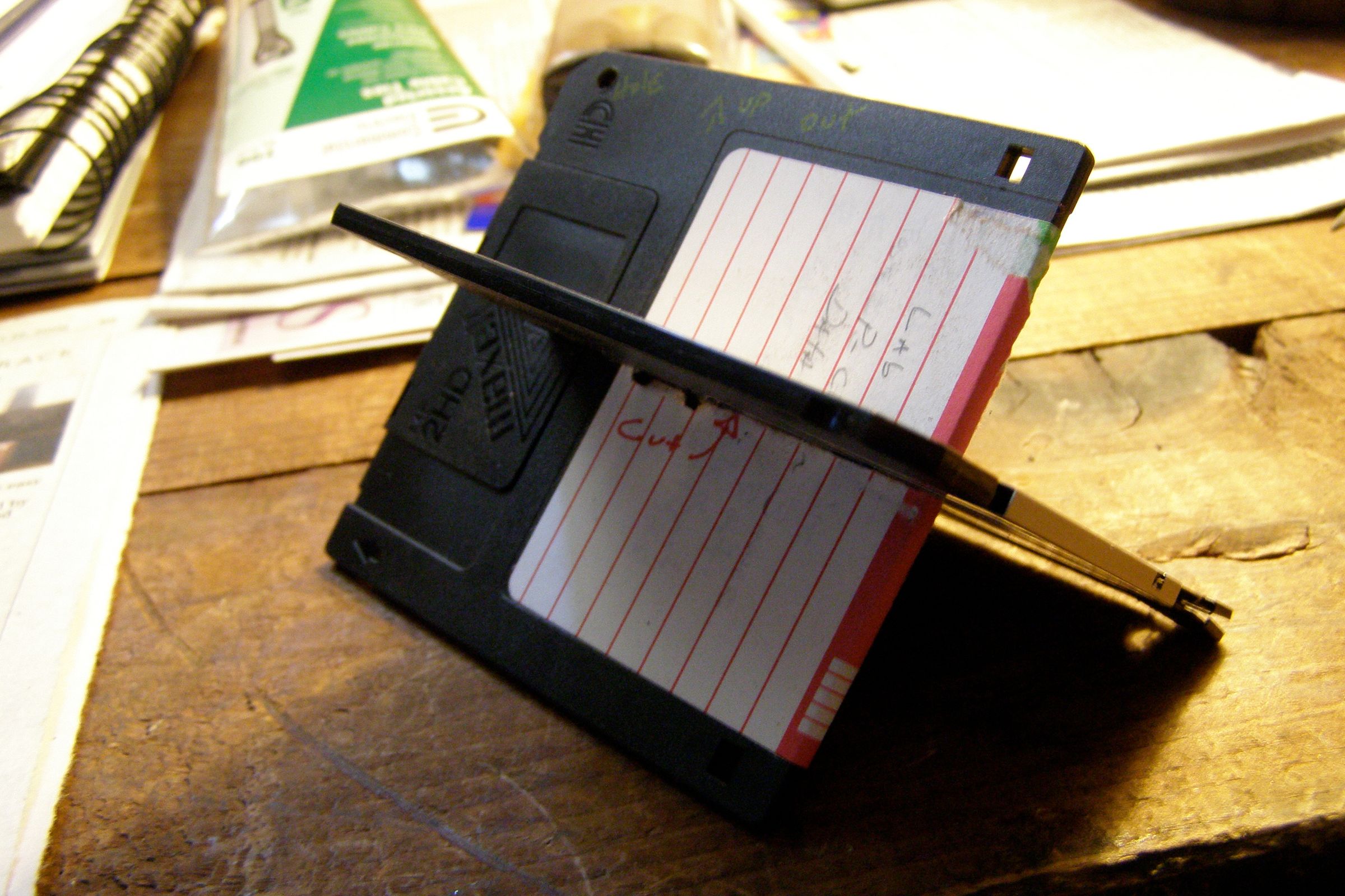 Floppy Disk Dock : 6 Steps - Instructables