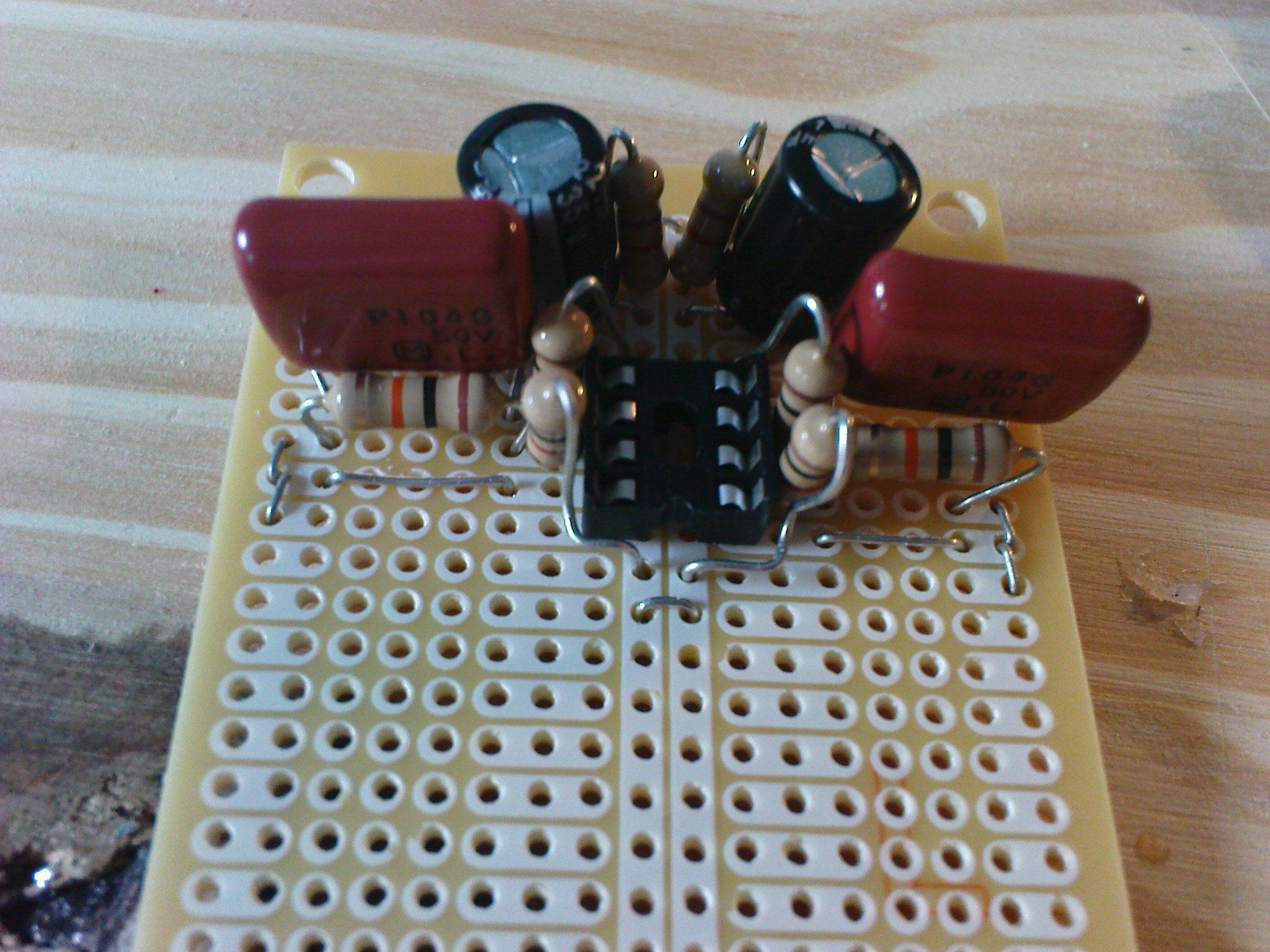 Headphone Amp (Chu Moy) : 10 Steps - Instructables