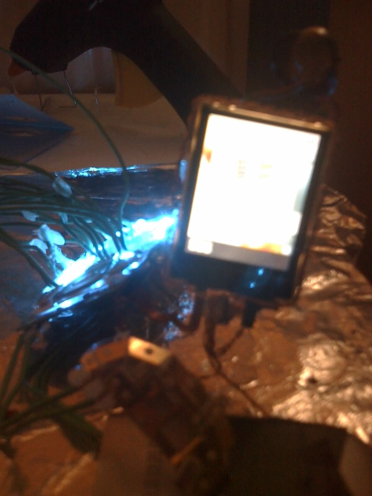 Glone - the Glove Phone : 4 Steps - Instructables
