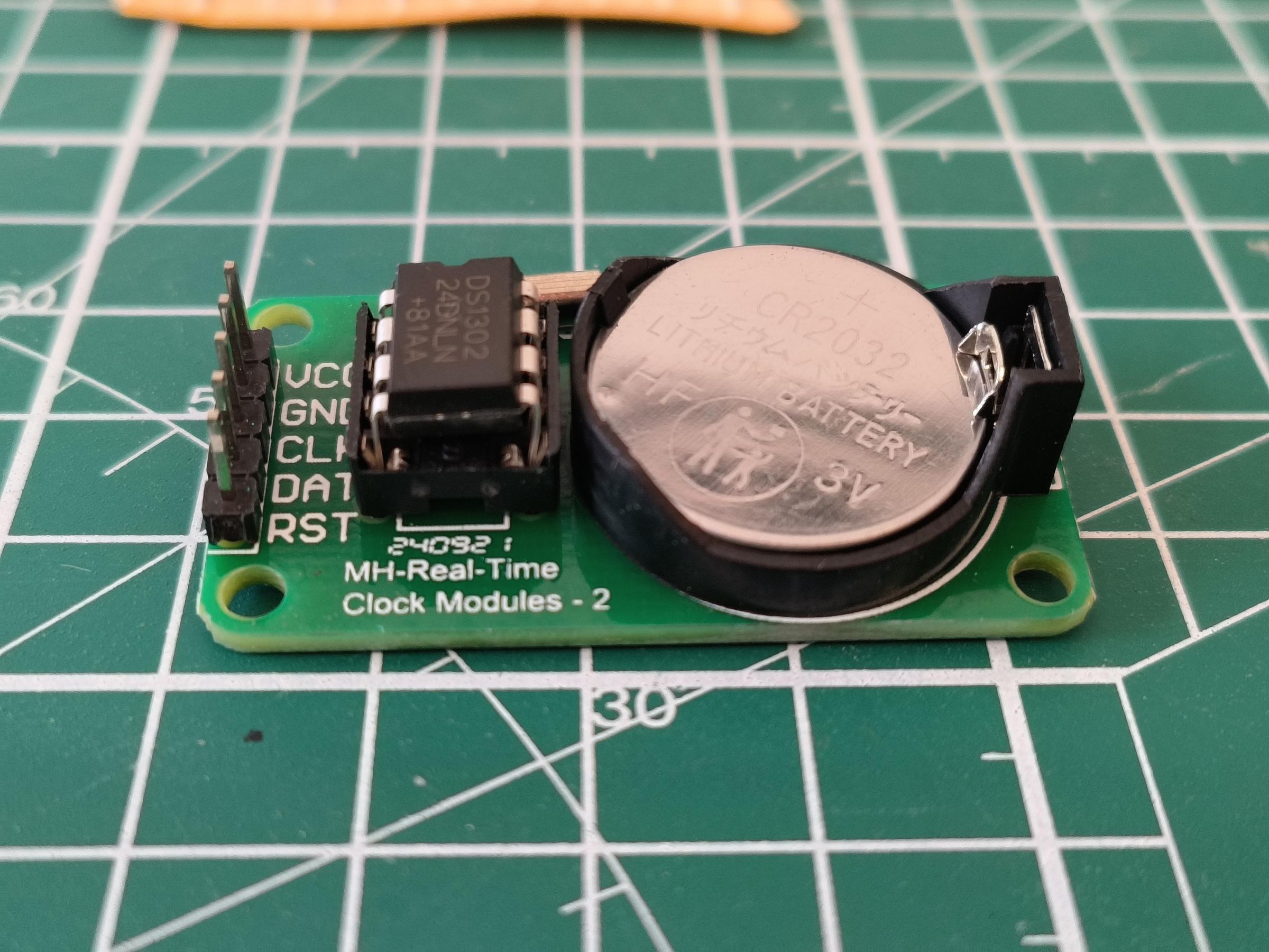 INTERACTIVE LED WALL & CLOCK! : 8 Steps (with Pictures) - Instructables