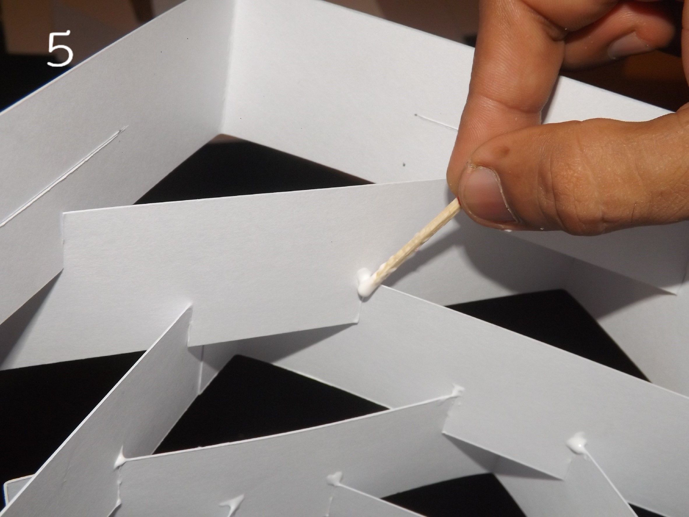 Paper Lantern : 9 Steps (with Pictures) - Instructables