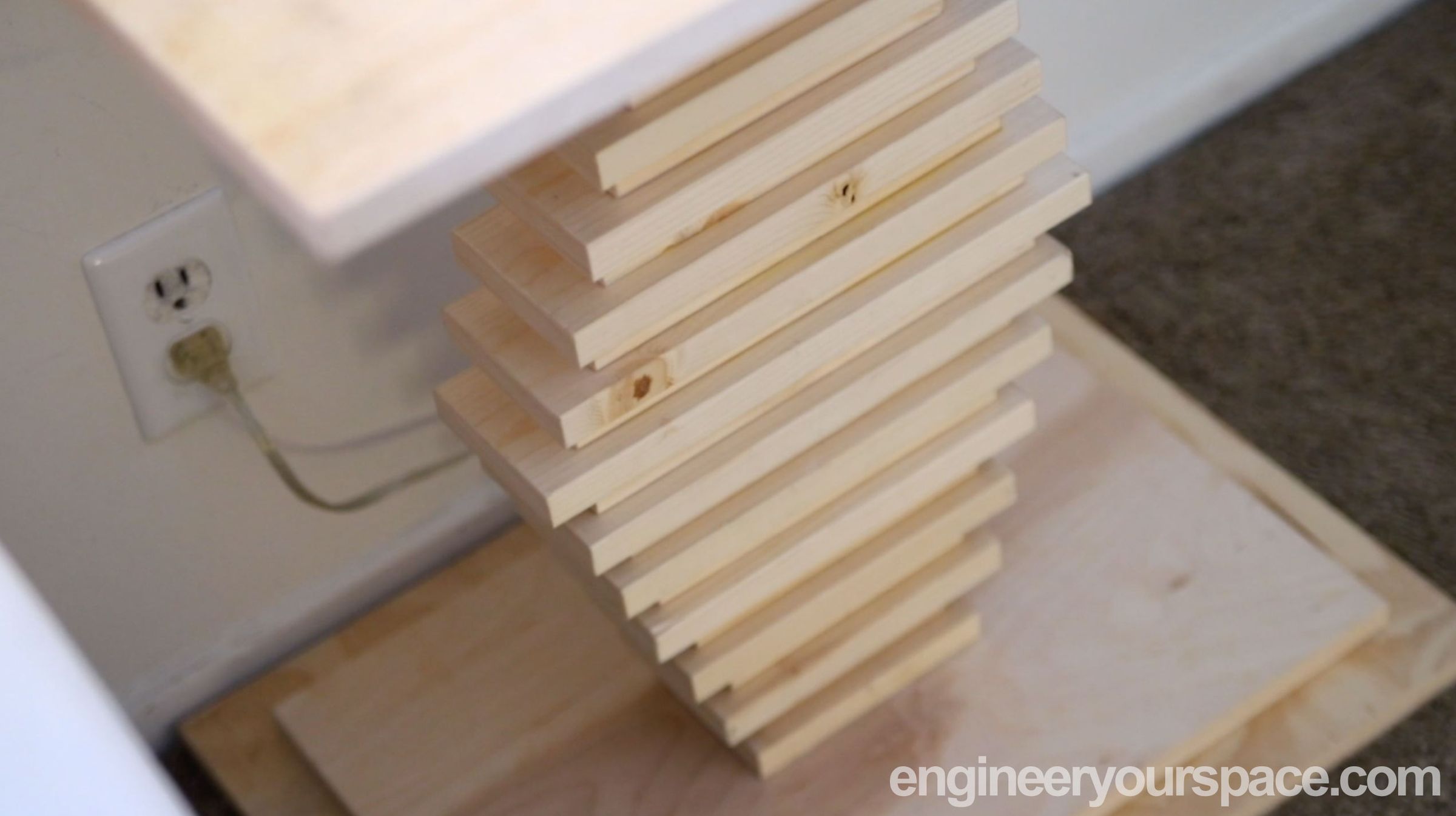 DIY Small Side Table/nightstand : 5 Steps (with Pictures) - Instructables