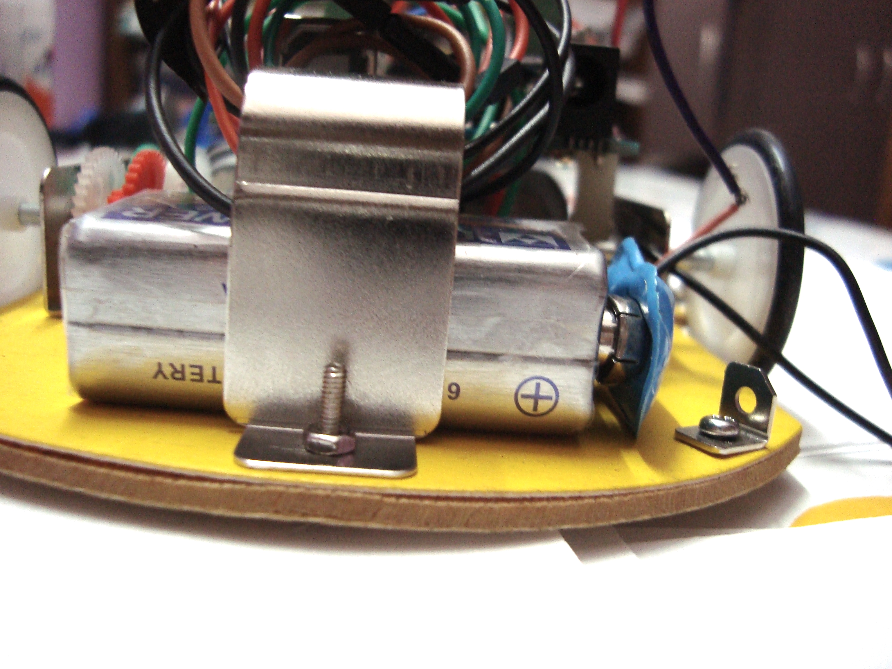 Obstacle Avoiding Robot : 6 Steps - Instructables