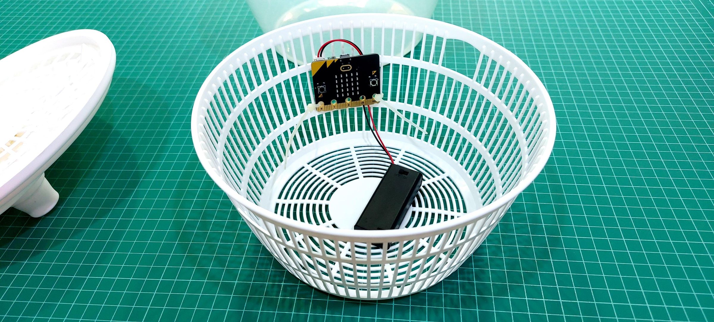 Centripetal Force Experiment With Micro:bit and Microsoft Excel : 12 ...