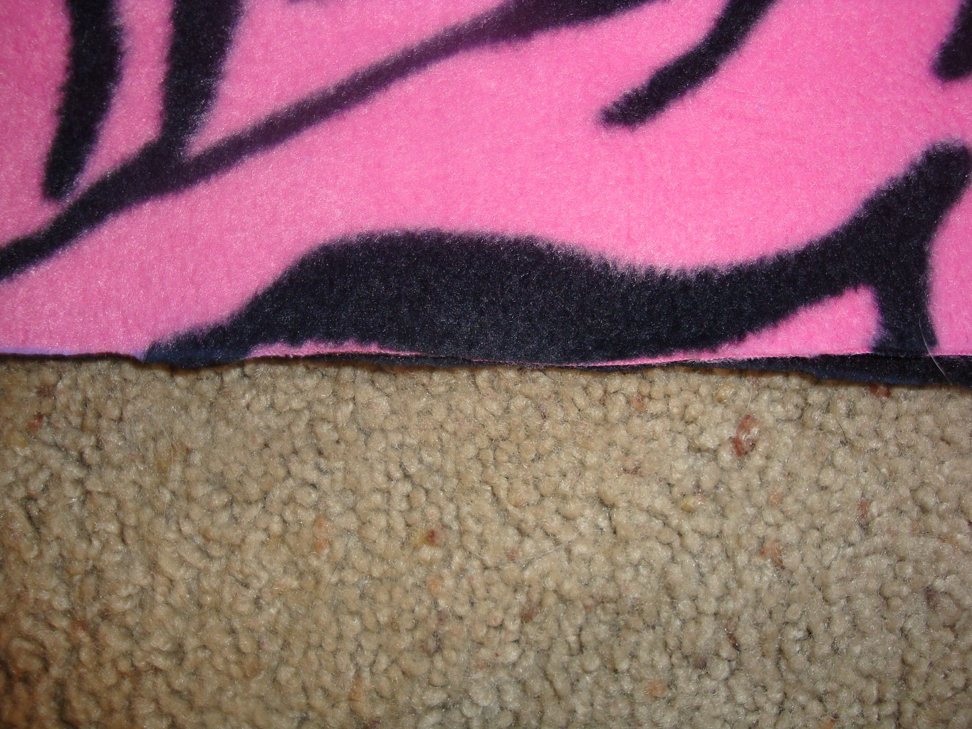 Five Easy Steps To Creating A No Sew Fleece Blanket 5 Steps five-easy-steps-to-creating-a-no-sew-fleece-blanket-5-steps