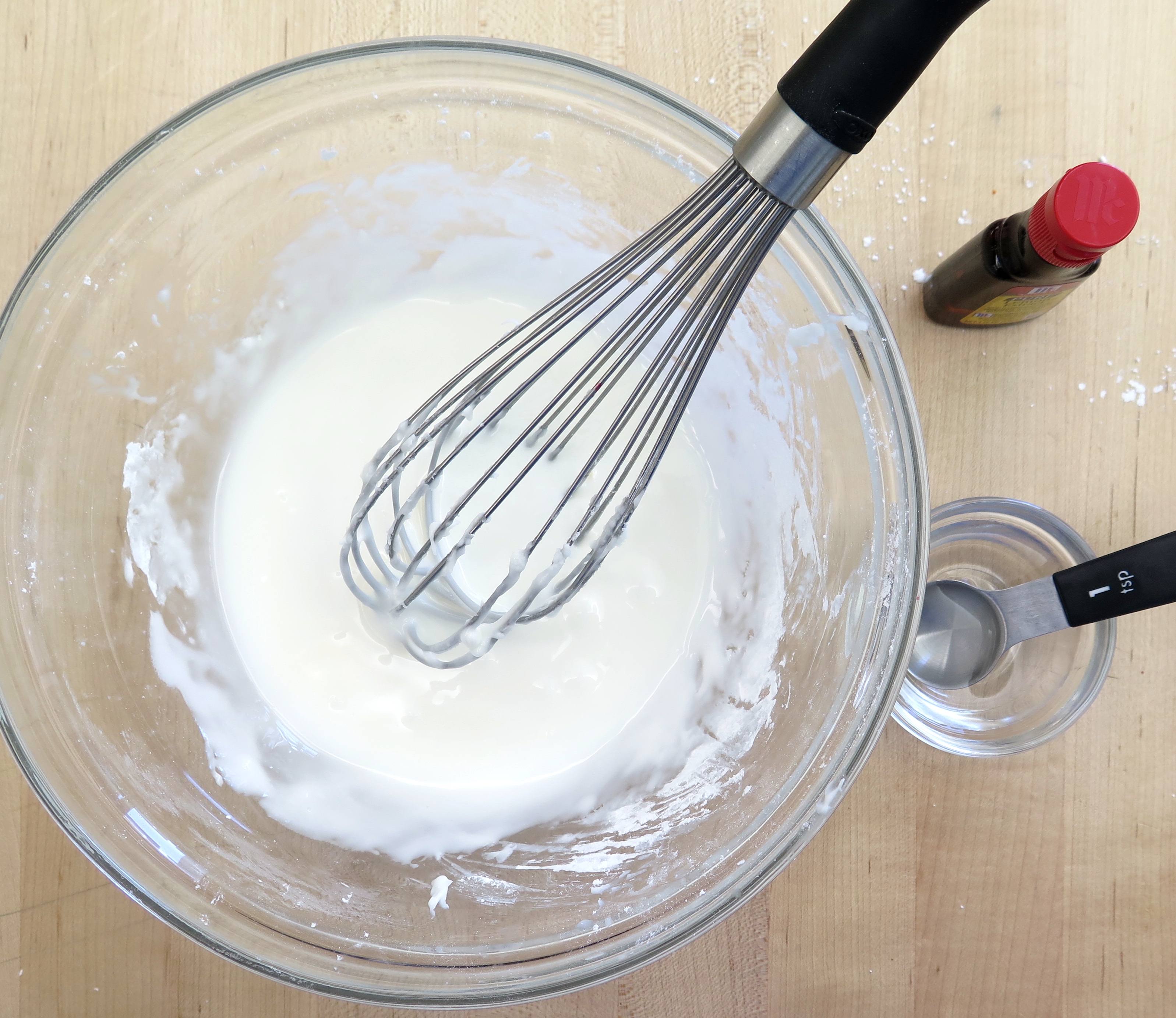 Royal Icing Recipe : 5 Steps (with Pictures) - Instructables