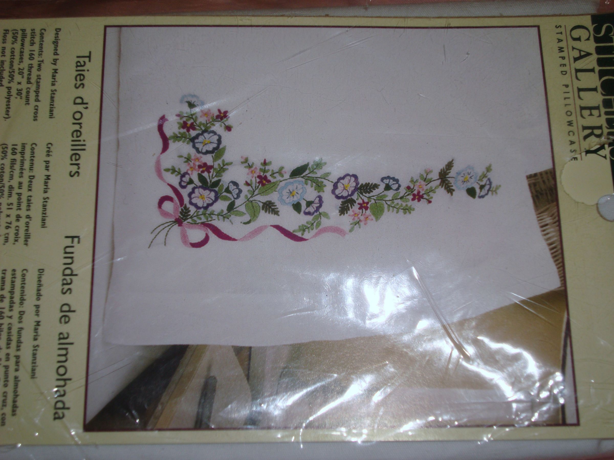 Embroidered Pillowcases : 8 Steps (with Pictures) - Instructables