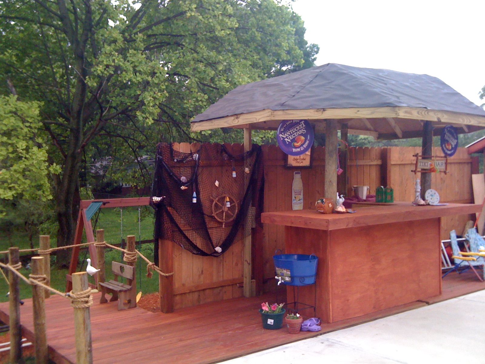 Poolside Tiki Bar : 5 Steps - Instructables