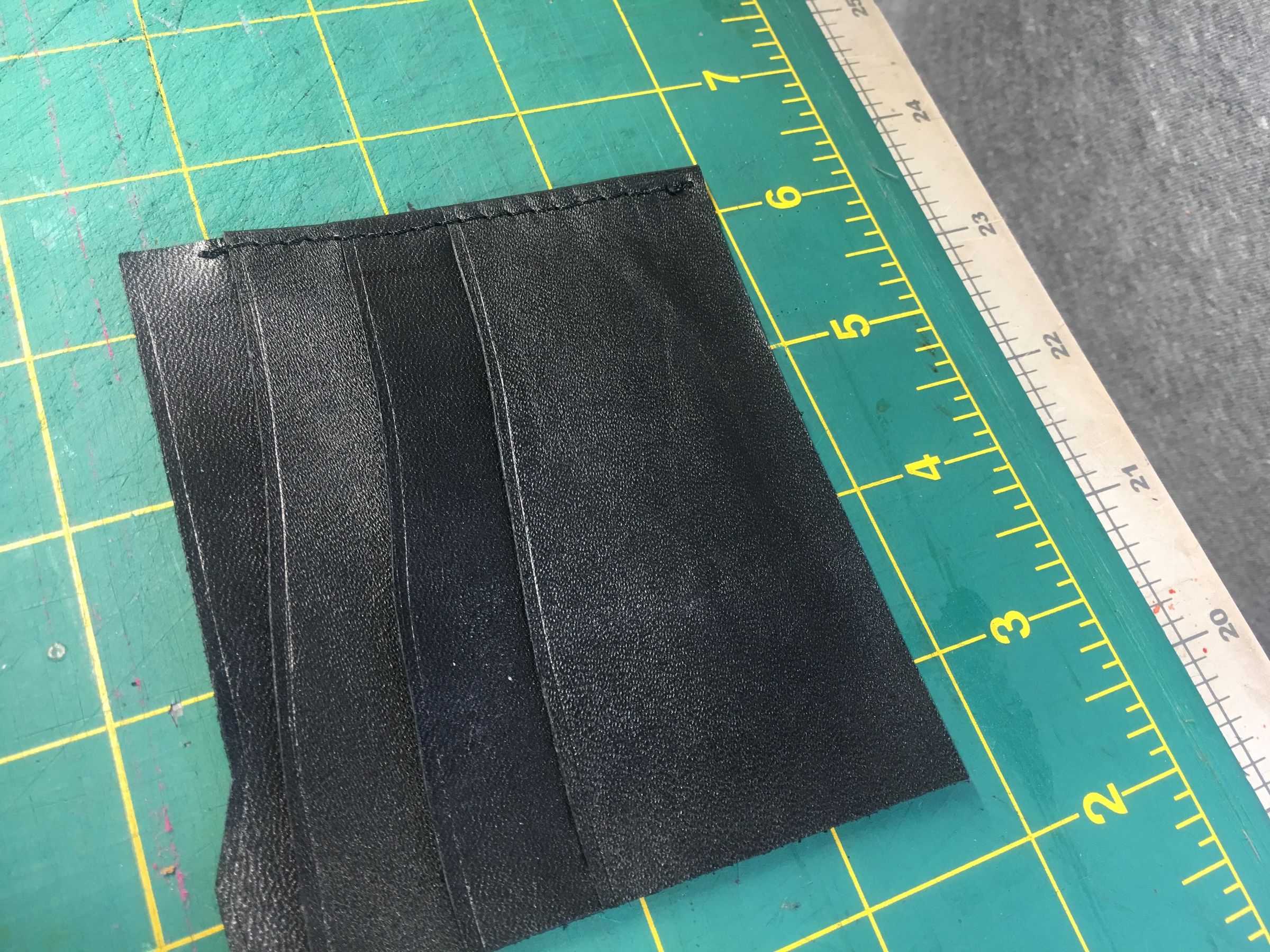 BIFOLD WALLET : 17 Steps (with Pictures) - Instructables
