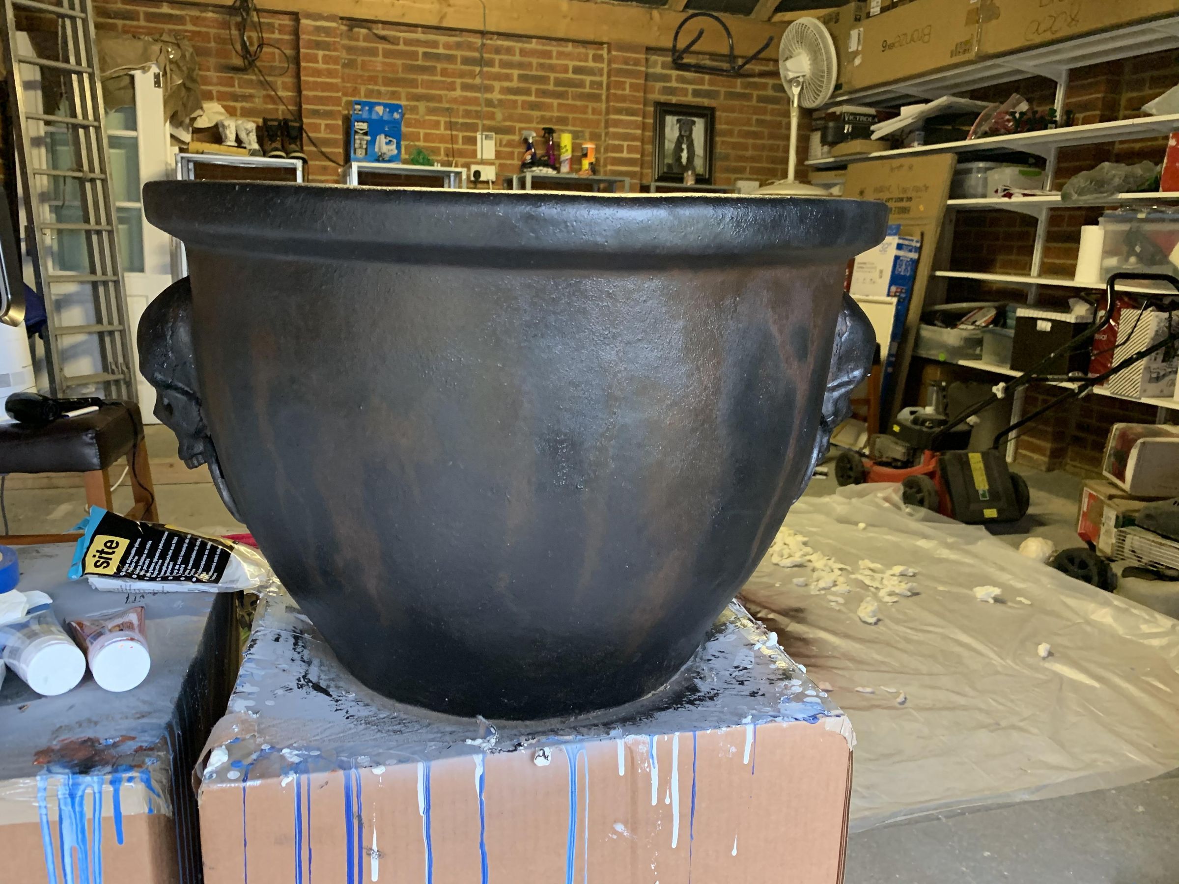 Witch's Cauldron : 8 Steps (with Pictures) - Instructables