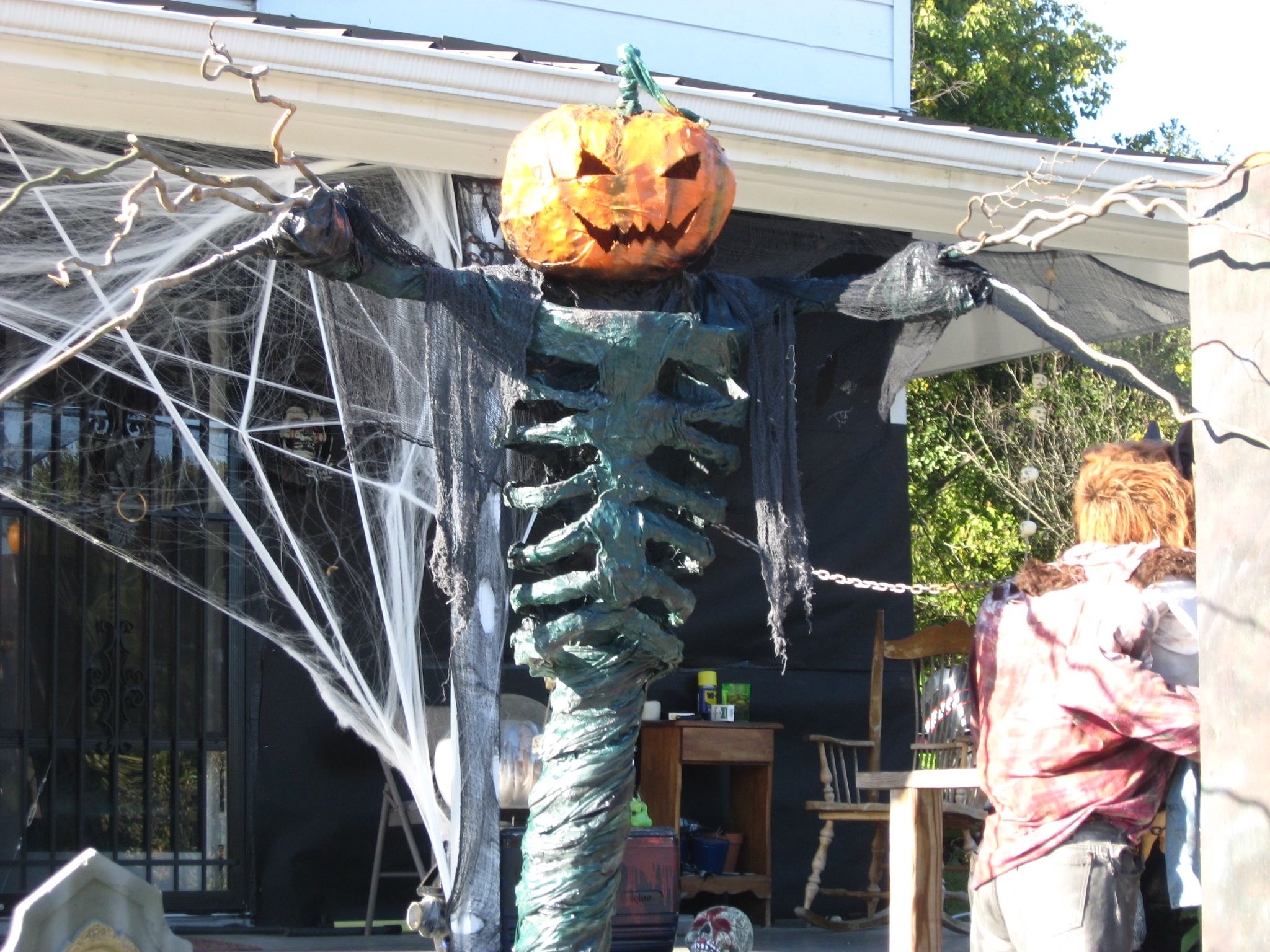 Pumkin Headed Creature Reacher. : 7 Steps (with Pictures) - Instructables