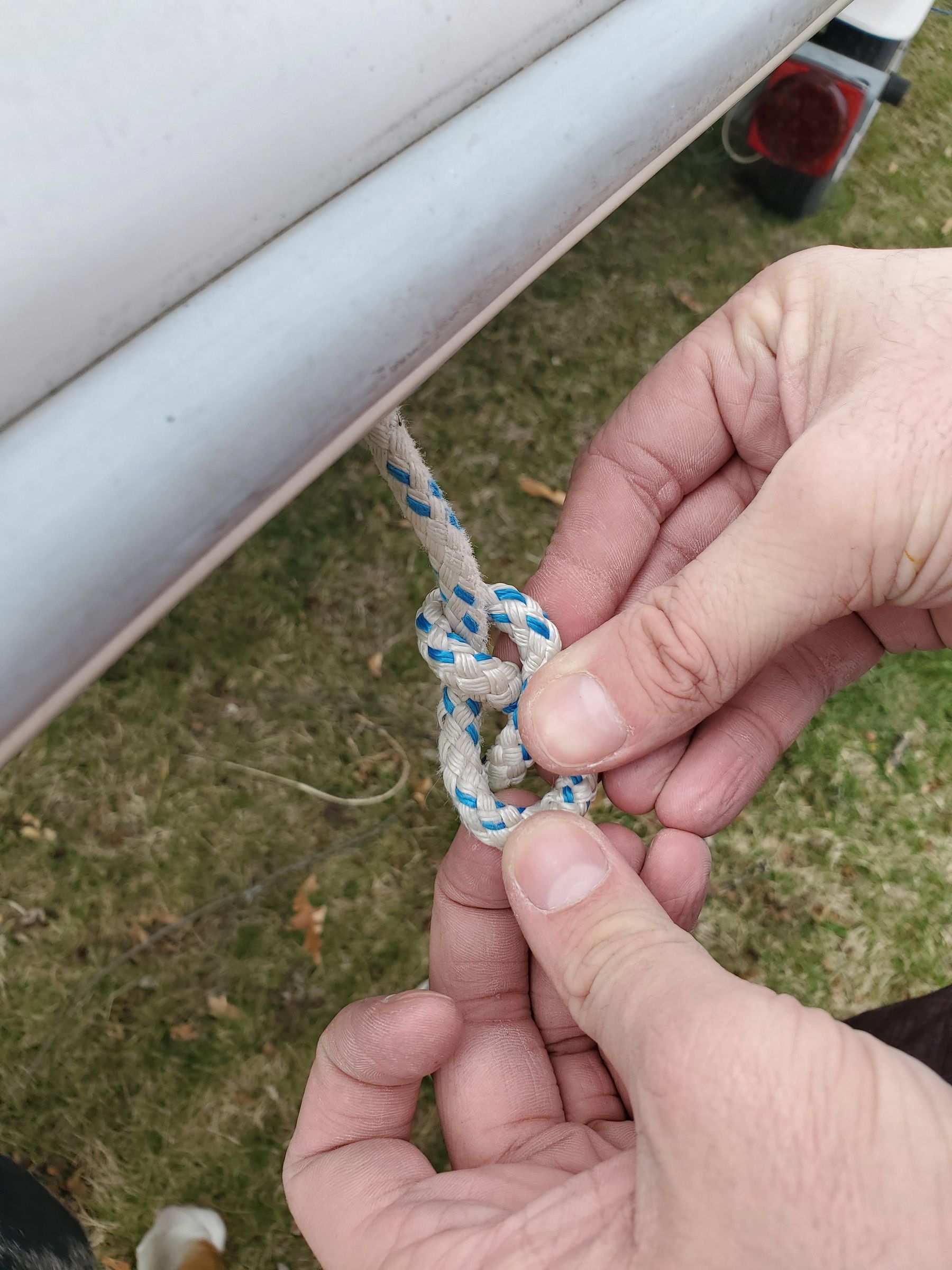 How to Rig a Catalina Capri 16.5 Sailboat : 11 Steps - Instructables