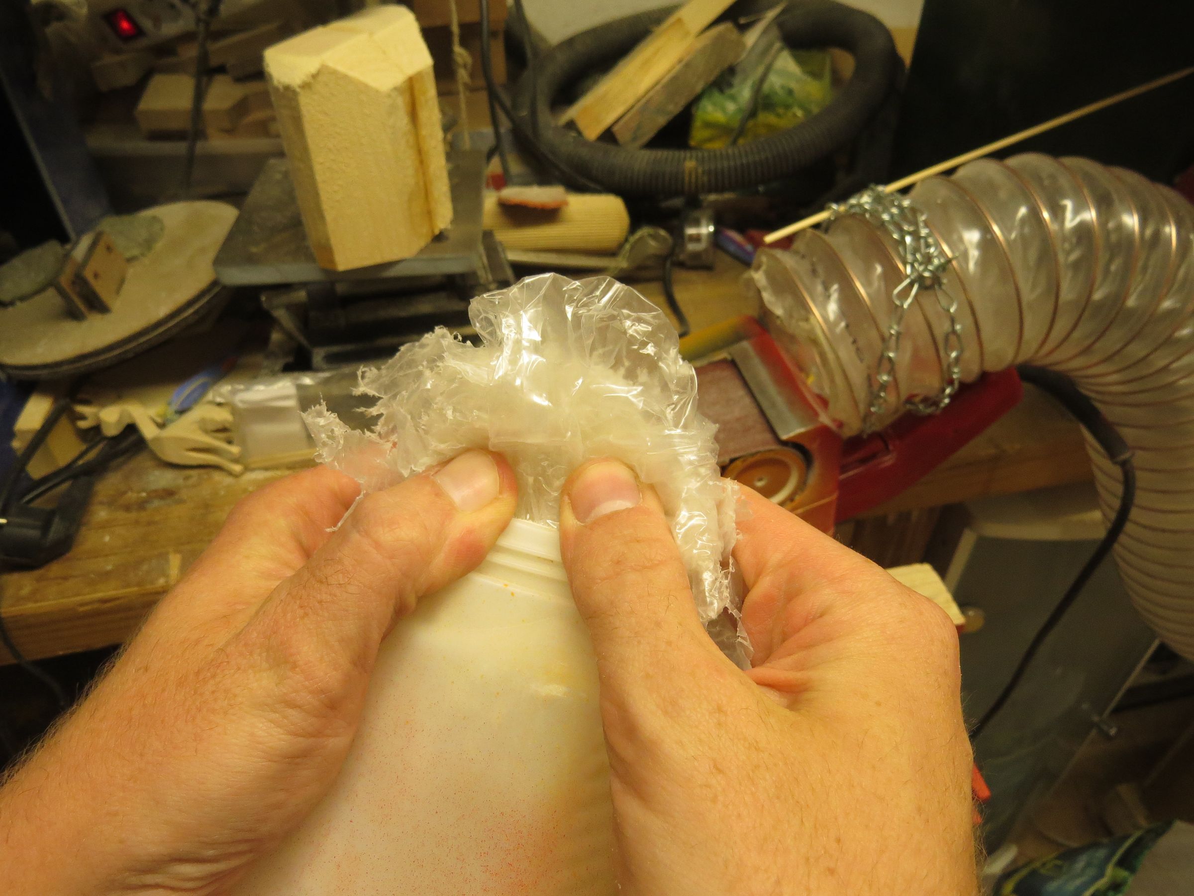 How to Clean Sandpaper on Powertools : 3 Steps (with Pictures ...