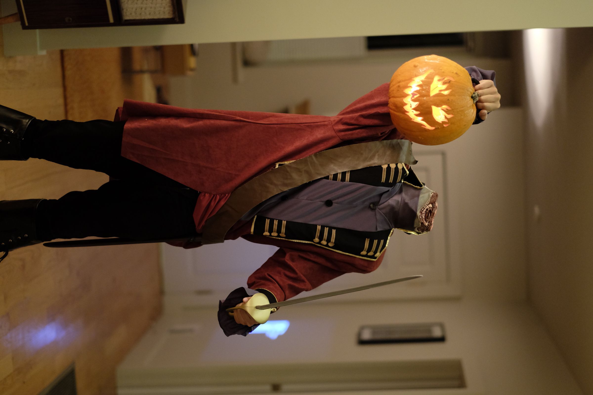 Headless Horseman Jack-O-Lantern Pumpkin Head W/ Lights and Scary ...
