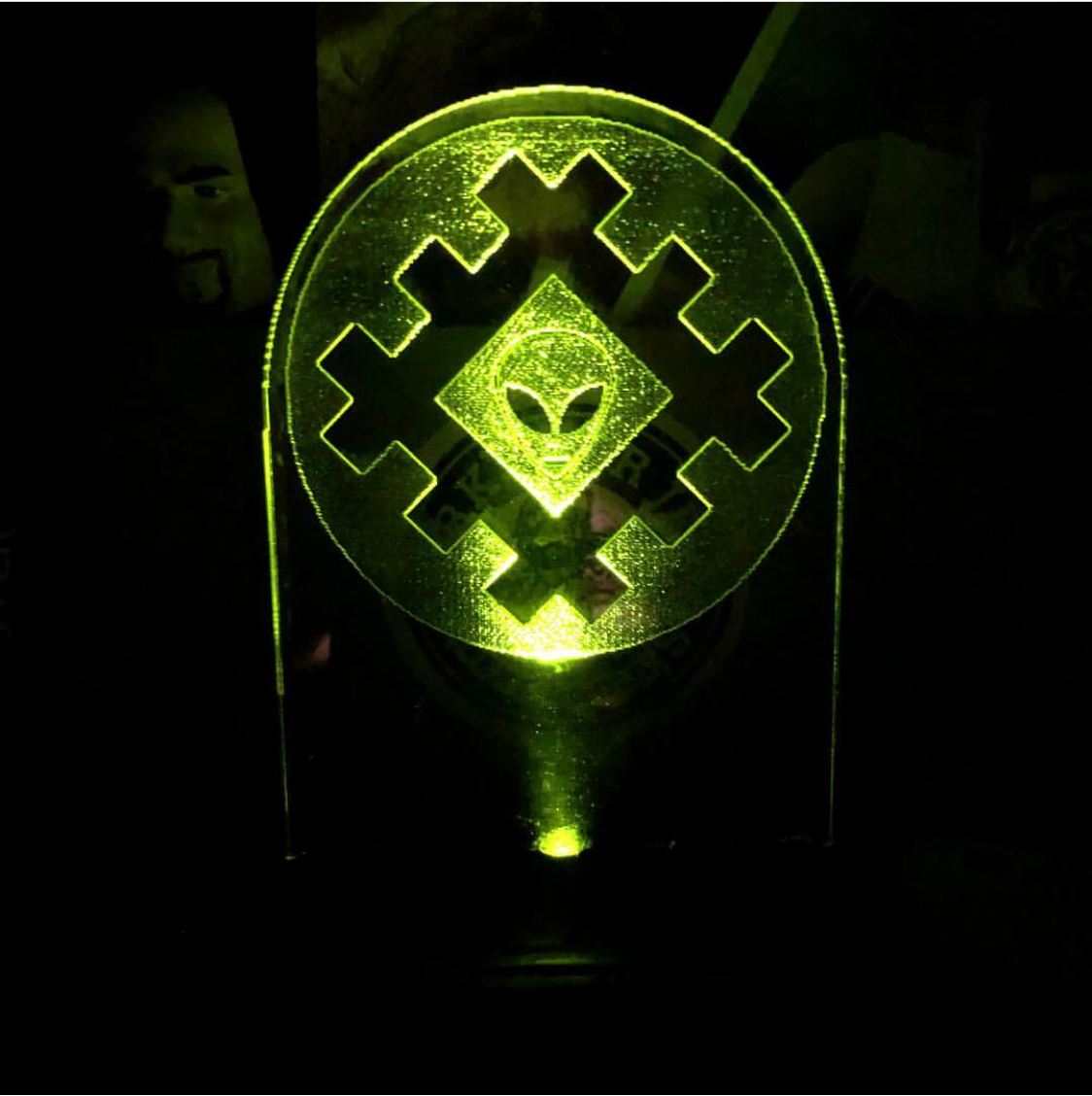 Logo Lit by LED : 6 Steps - Instructables