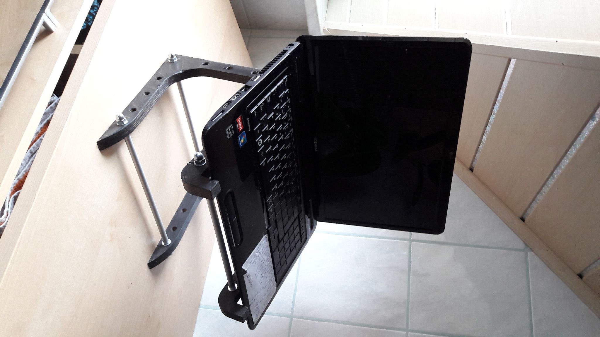 Awesome Laptop Stand : 3 Steps (with Pictures) - Instructables