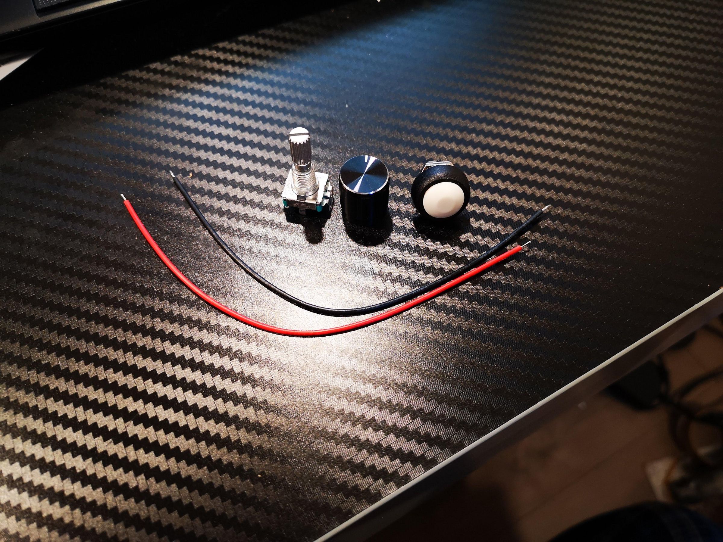 Zoom USB Button Machine : 4 Steps (with Pictures) - Instructables