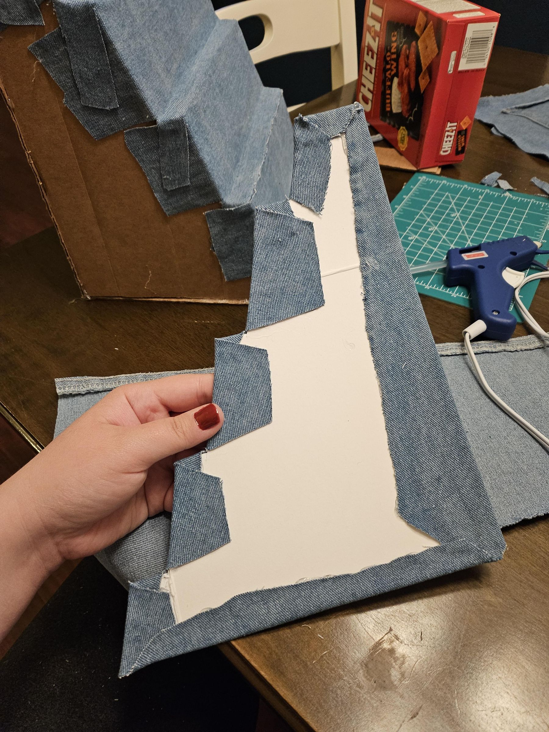 Cardboard & Denim Sticker Display : 7 Steps (with Pictures) - Instructables