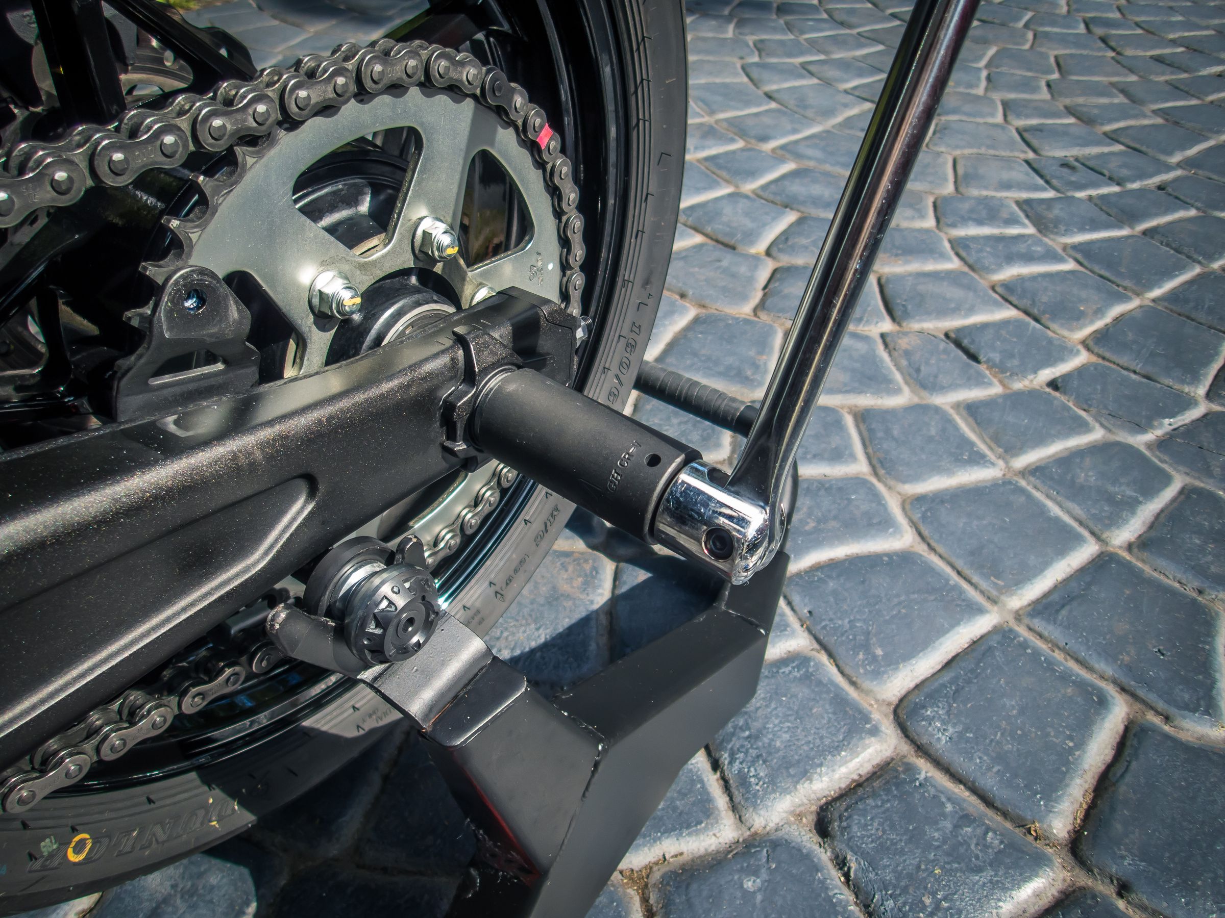 DIY - Motorcycle Chain Tension Adjustment & Rear Wheel Alignment : 13 ...