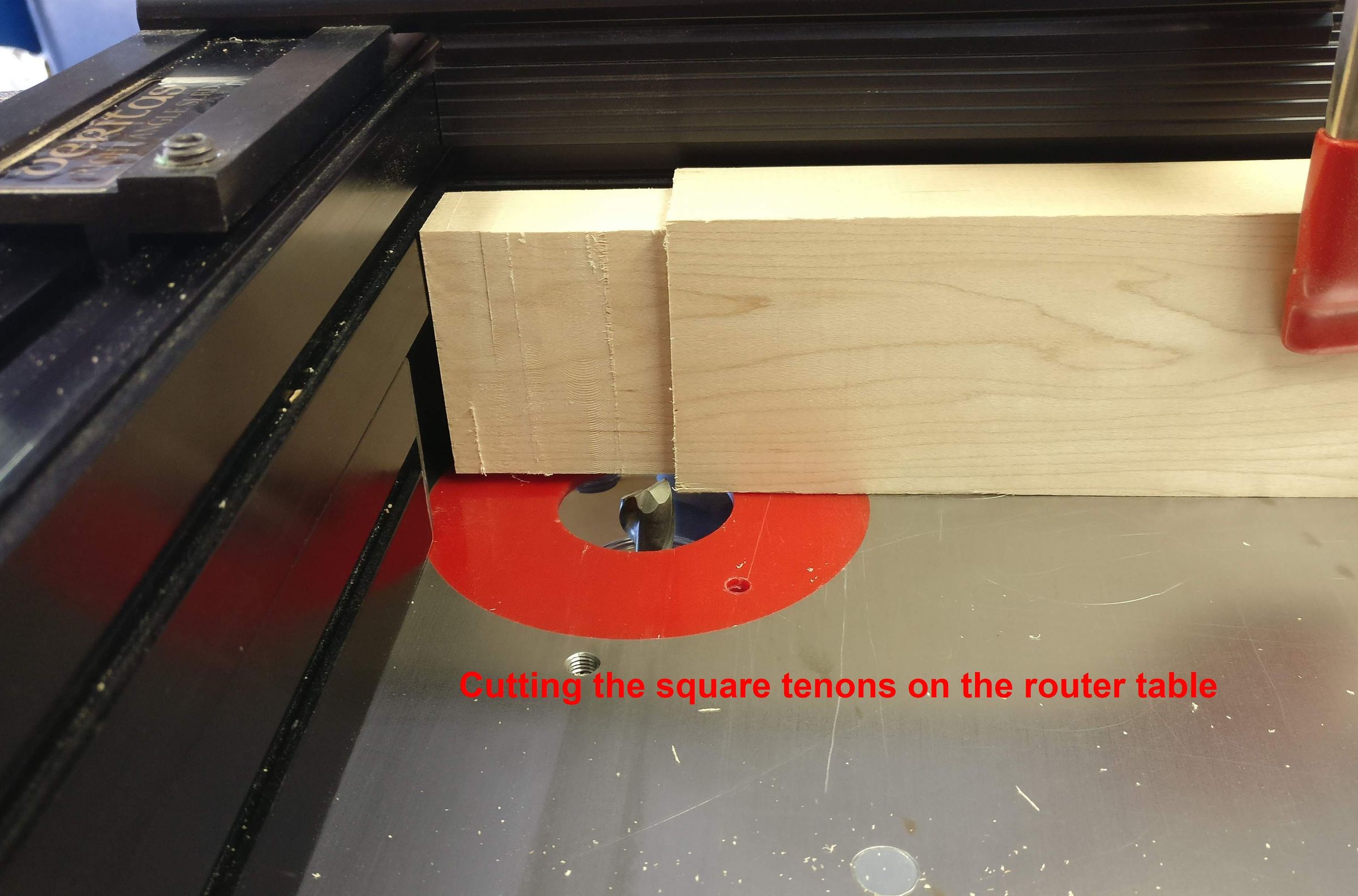 Make a Large Round Dining Table With Turntable : 10 Steps (with ...