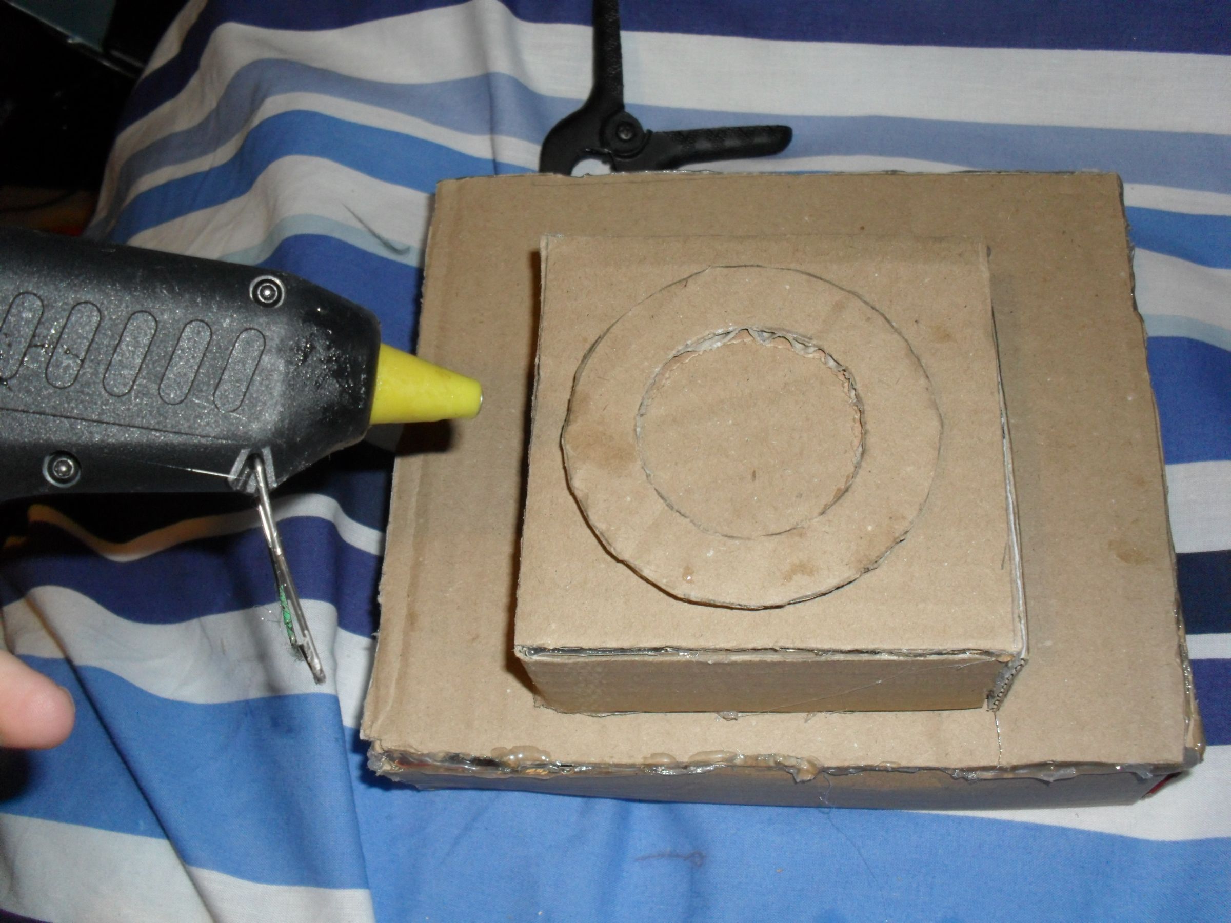 Cardboard Props: How to Make a 1950's Type Press Camera : 9 Steps ...