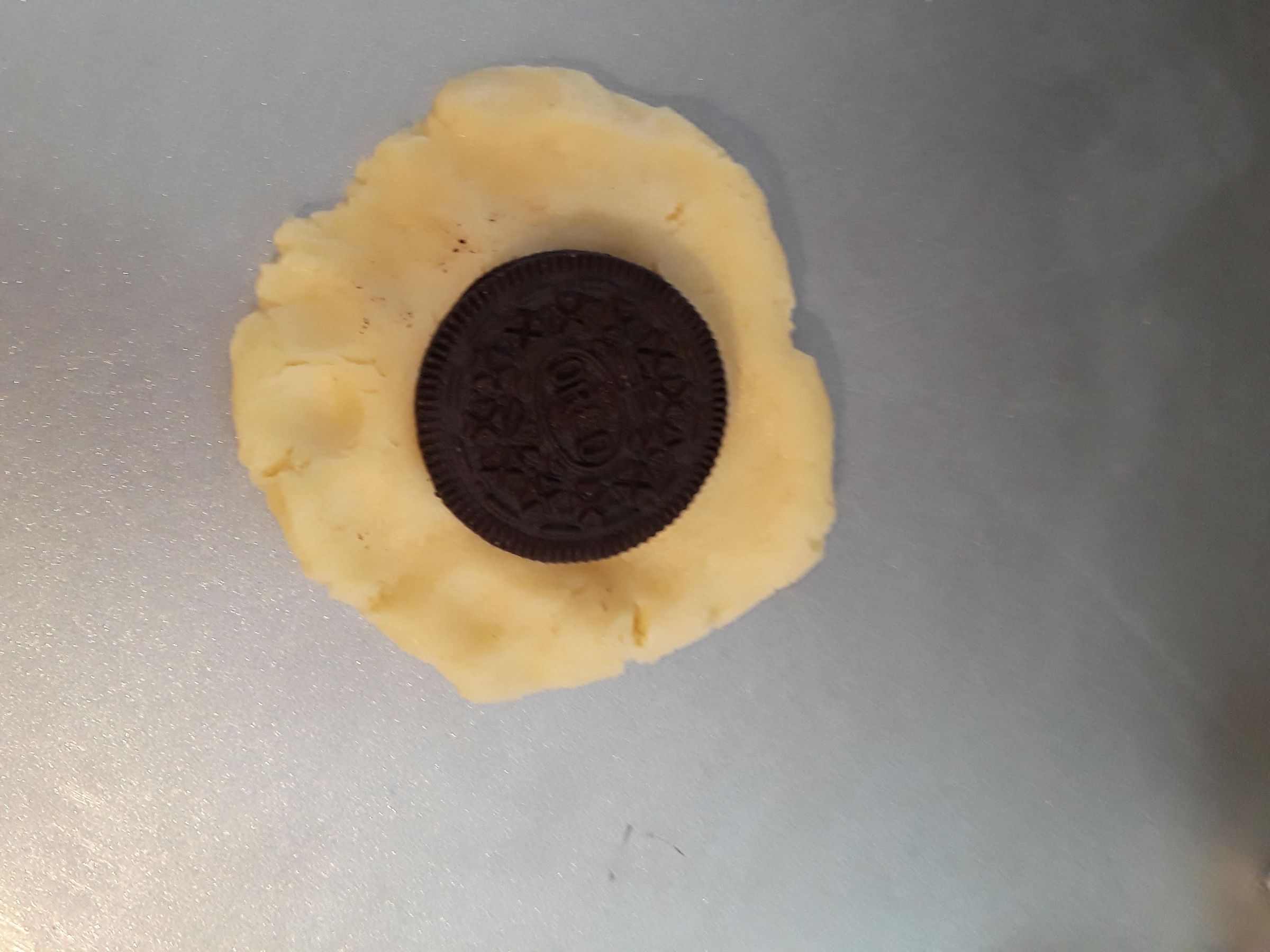 Oreo-Filled Cookie #HMS2018 : 7 Steps - Instructables