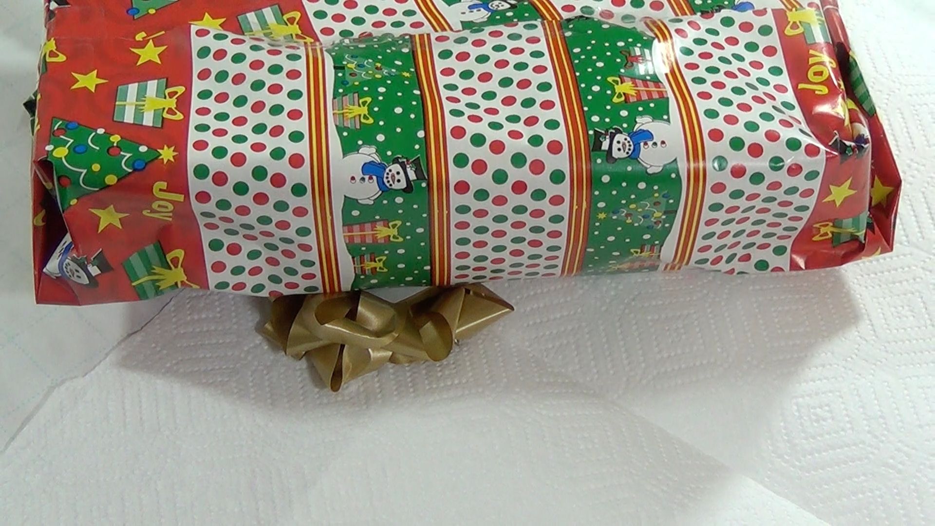 10 Christmas Gift Pranks You Can Do on Family and Friends! : 10 Steps ...
