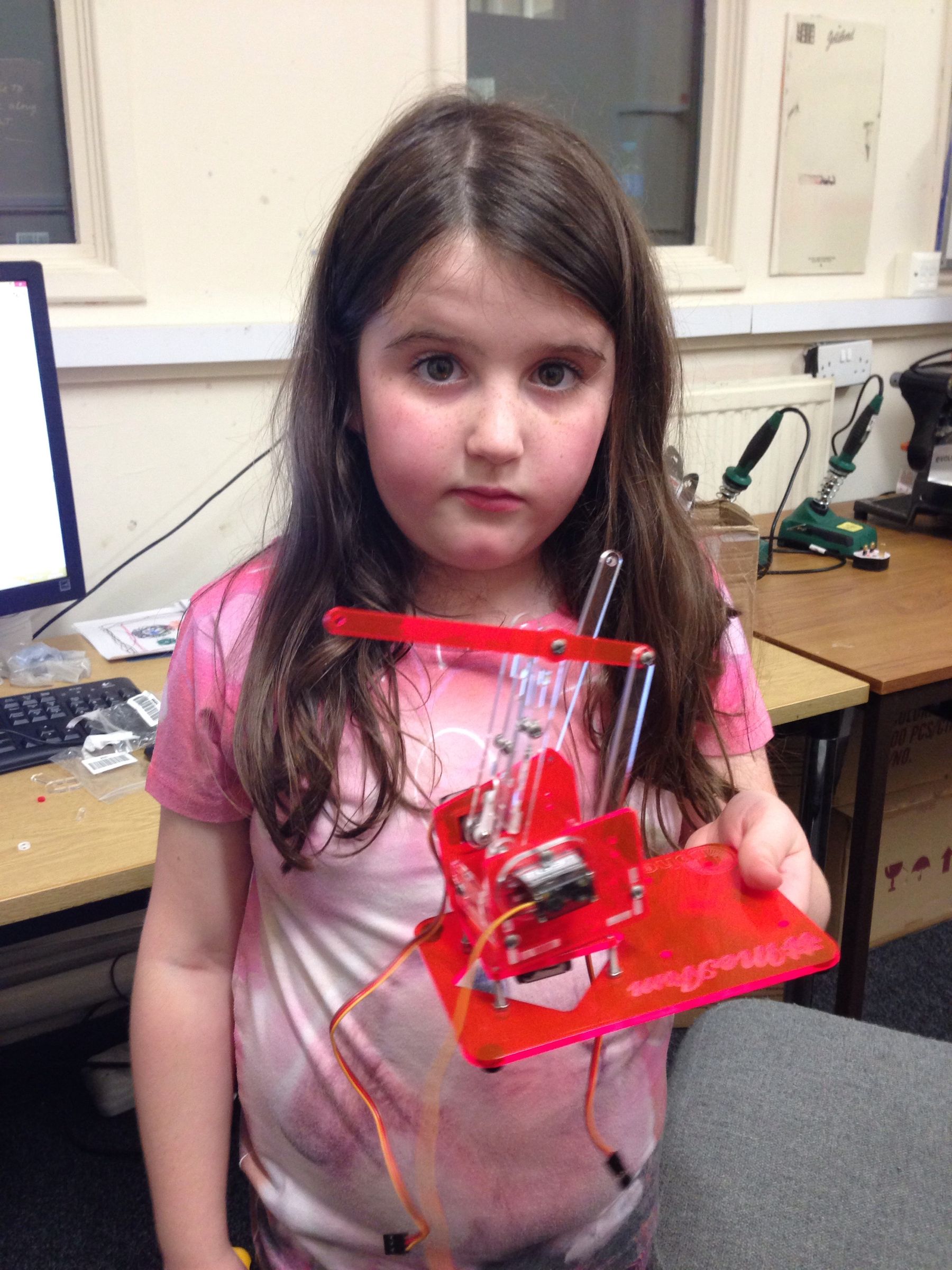 Kids Build - My First Robot Arm : 4 Steps (with Pictures) - Instructables