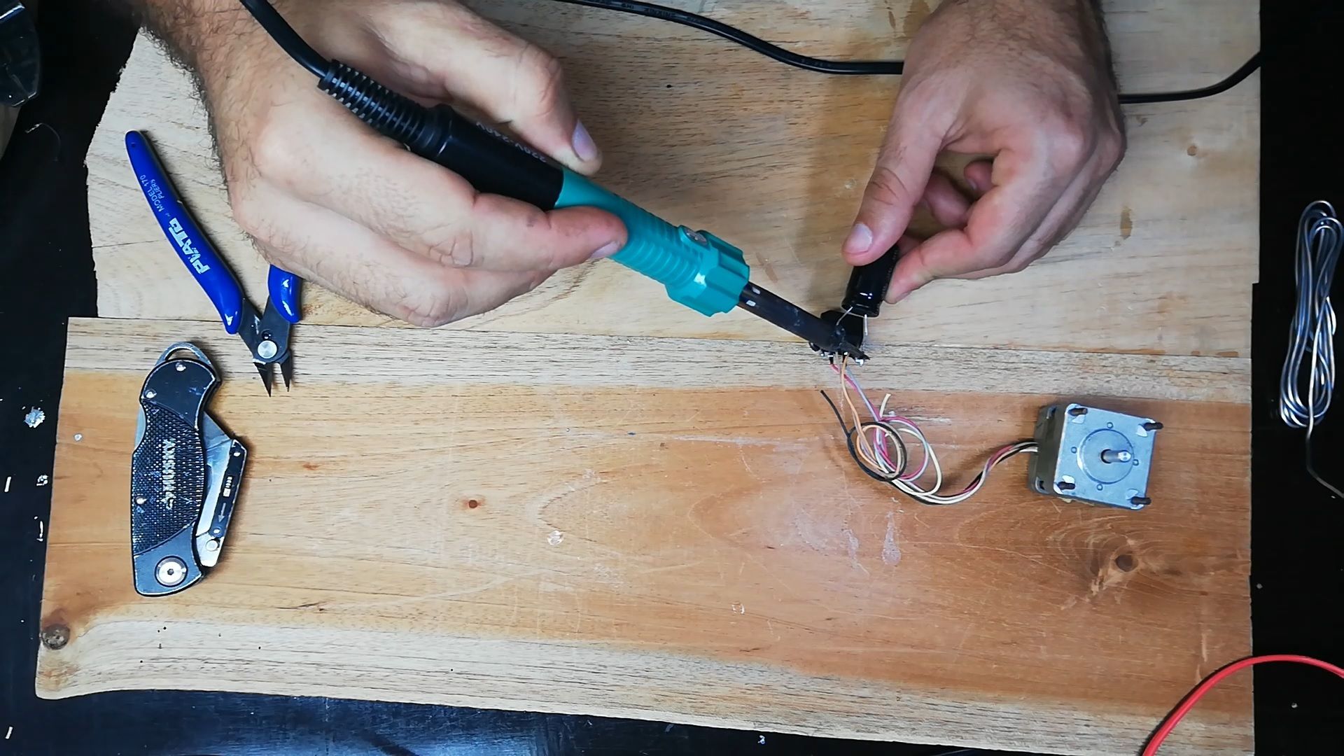 Portable Savonius Wind Turbine With Deflectors : 7 Steps (with Pictures ...