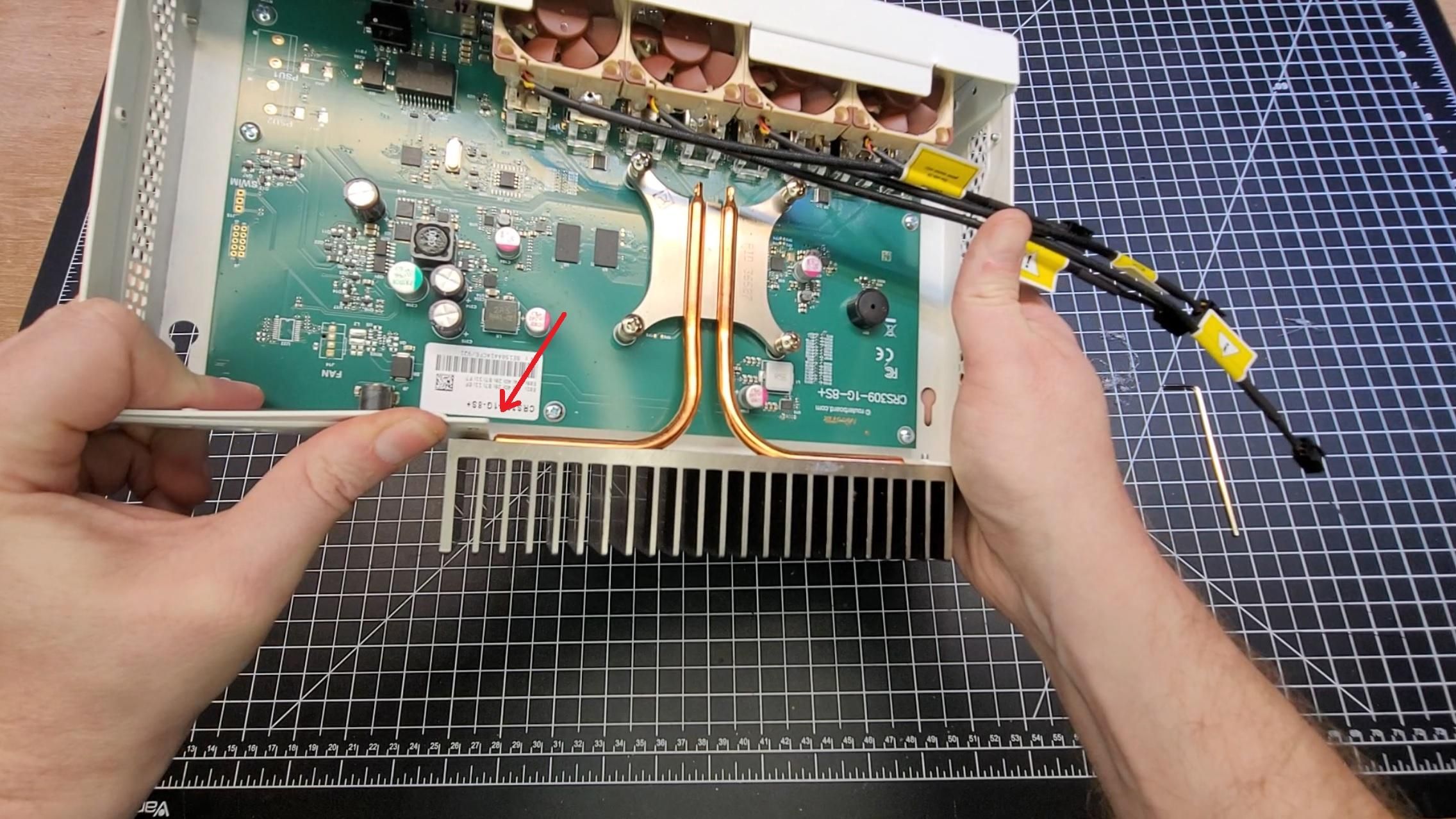 MikroTik CRS309 Switch Noctua Fan Install Mod : 9 Steps - Instructables
