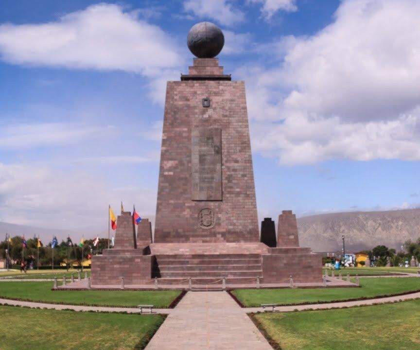 Mitad Del Mundo (Scene) Instructable : 5 Steps - Instructables