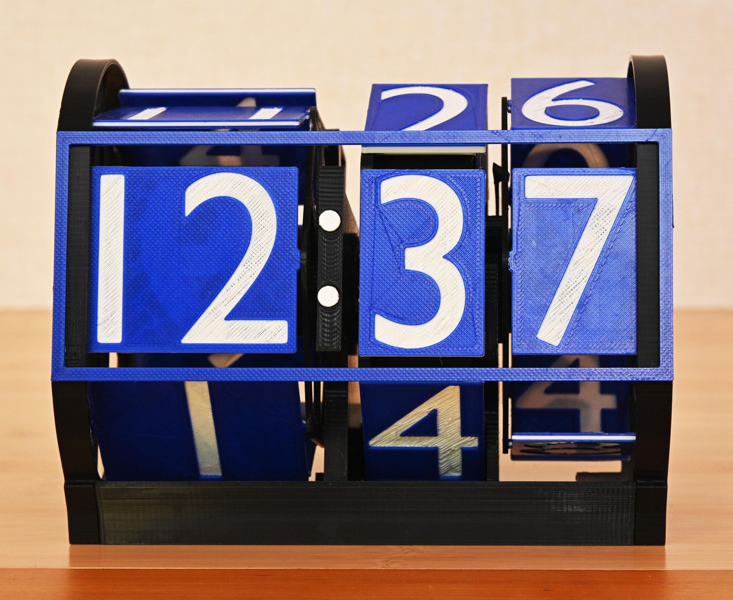 Non-Split Flap Digital Clock : 7 Steps (with Pictures) - Instructables