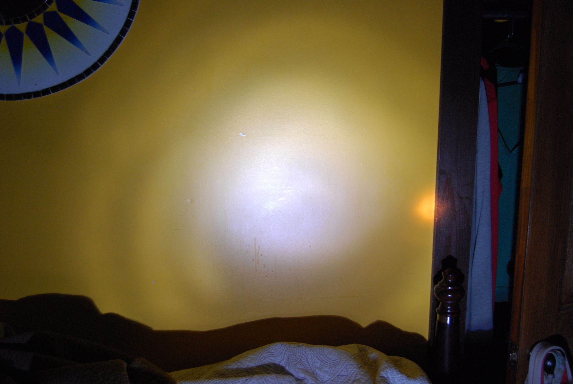 Easy Super Bright Flashlight (10 Watt) : 3 Steps - Instructables