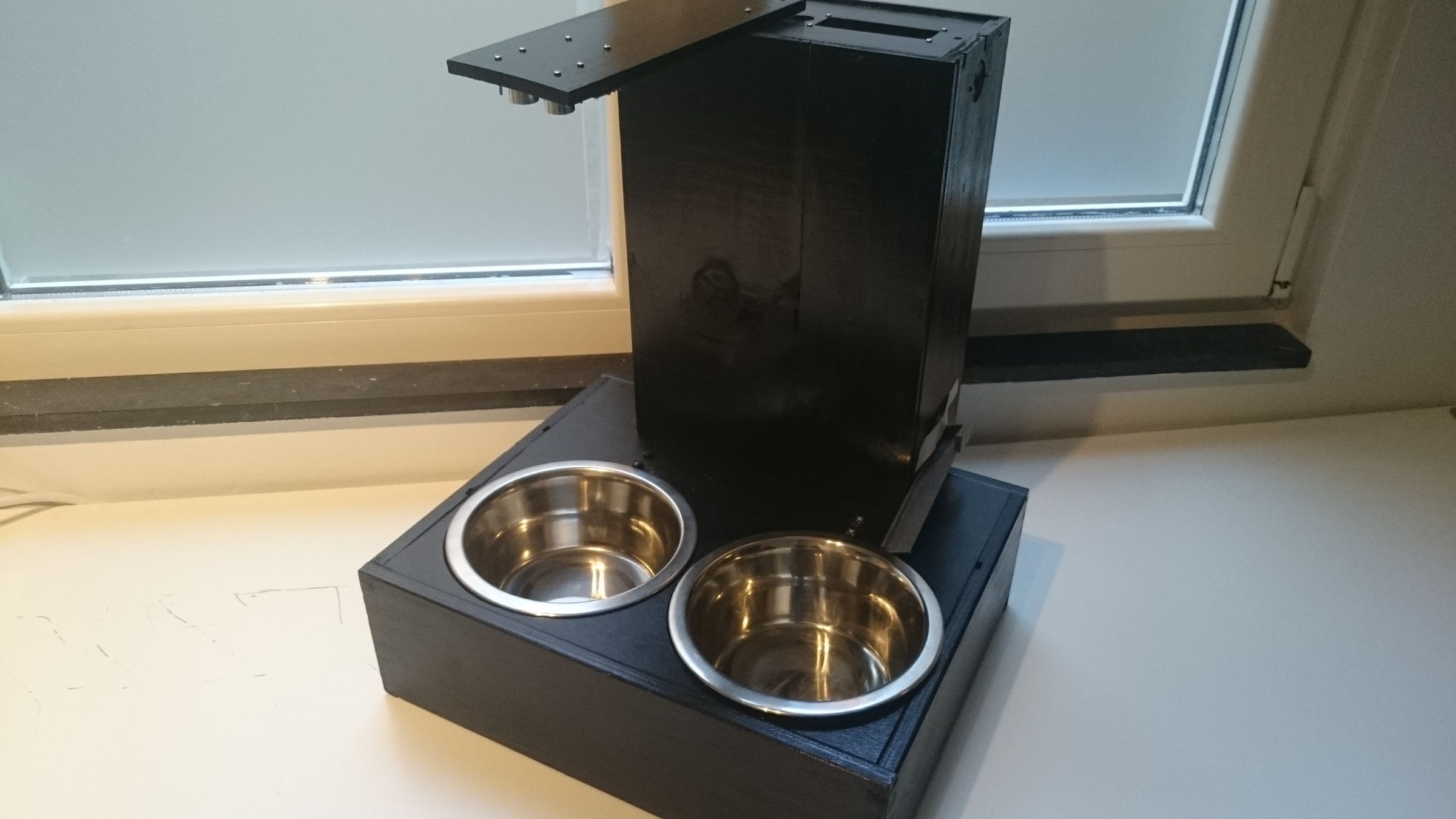Smart Pet Feeder : 8 Steps - Instructables