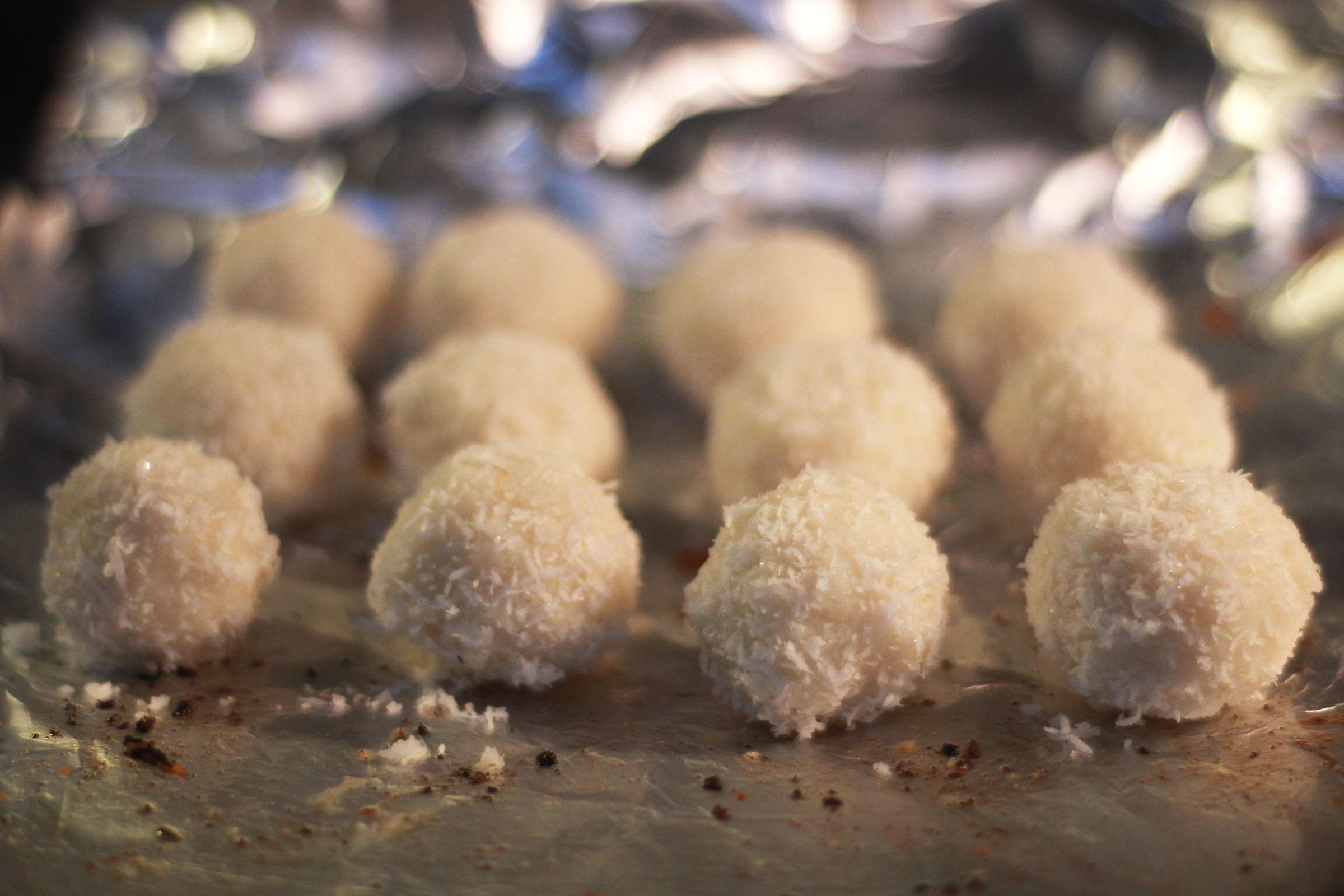 Toasted Coconut Cake Balls : 7 Steps (with Pictures) - Instructables