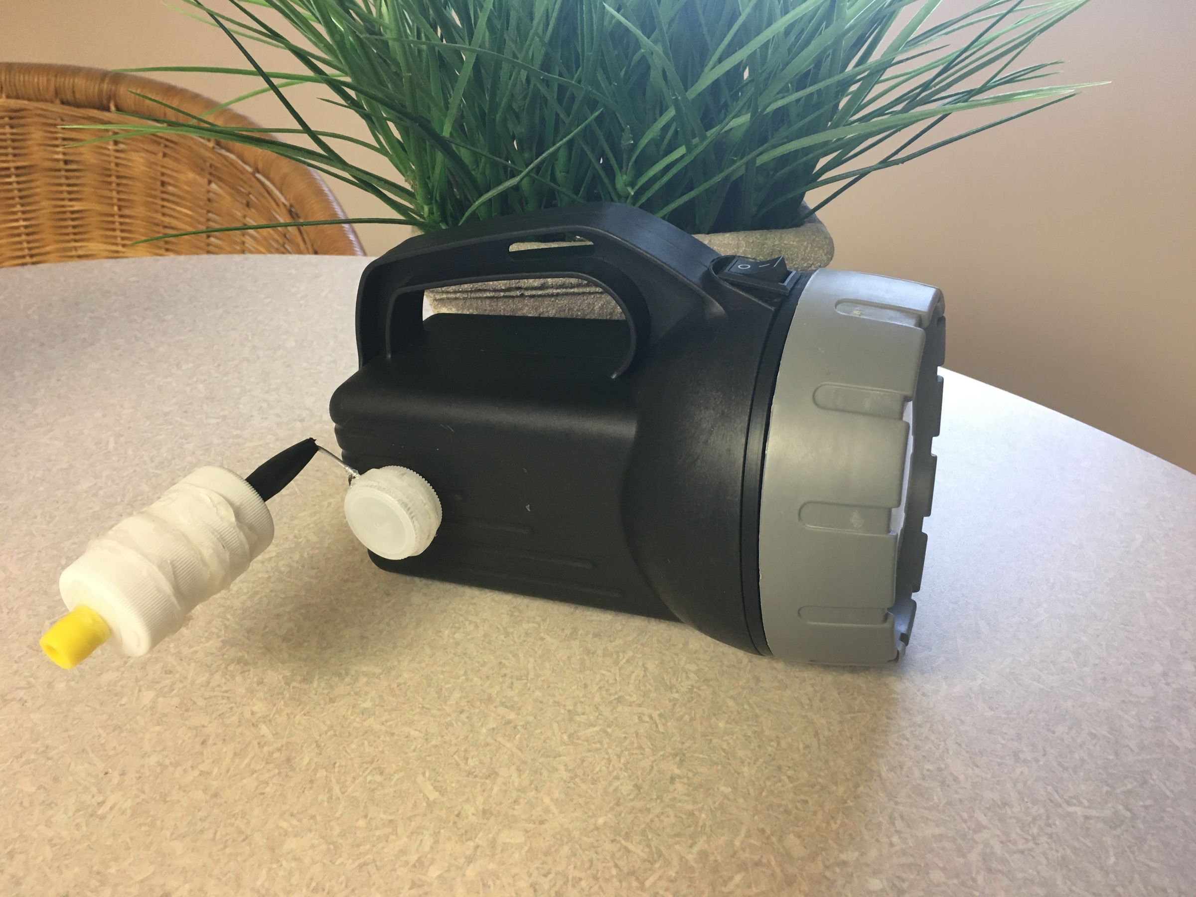 Hand Crank Flashlight : 29 Steps (with Pictures) - Instructables