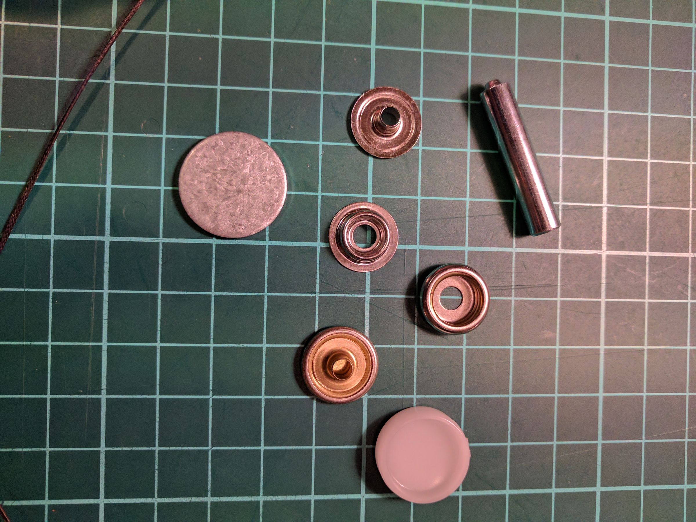 Leather Compass Case : 9 Steps (with Pictures) - Instructables