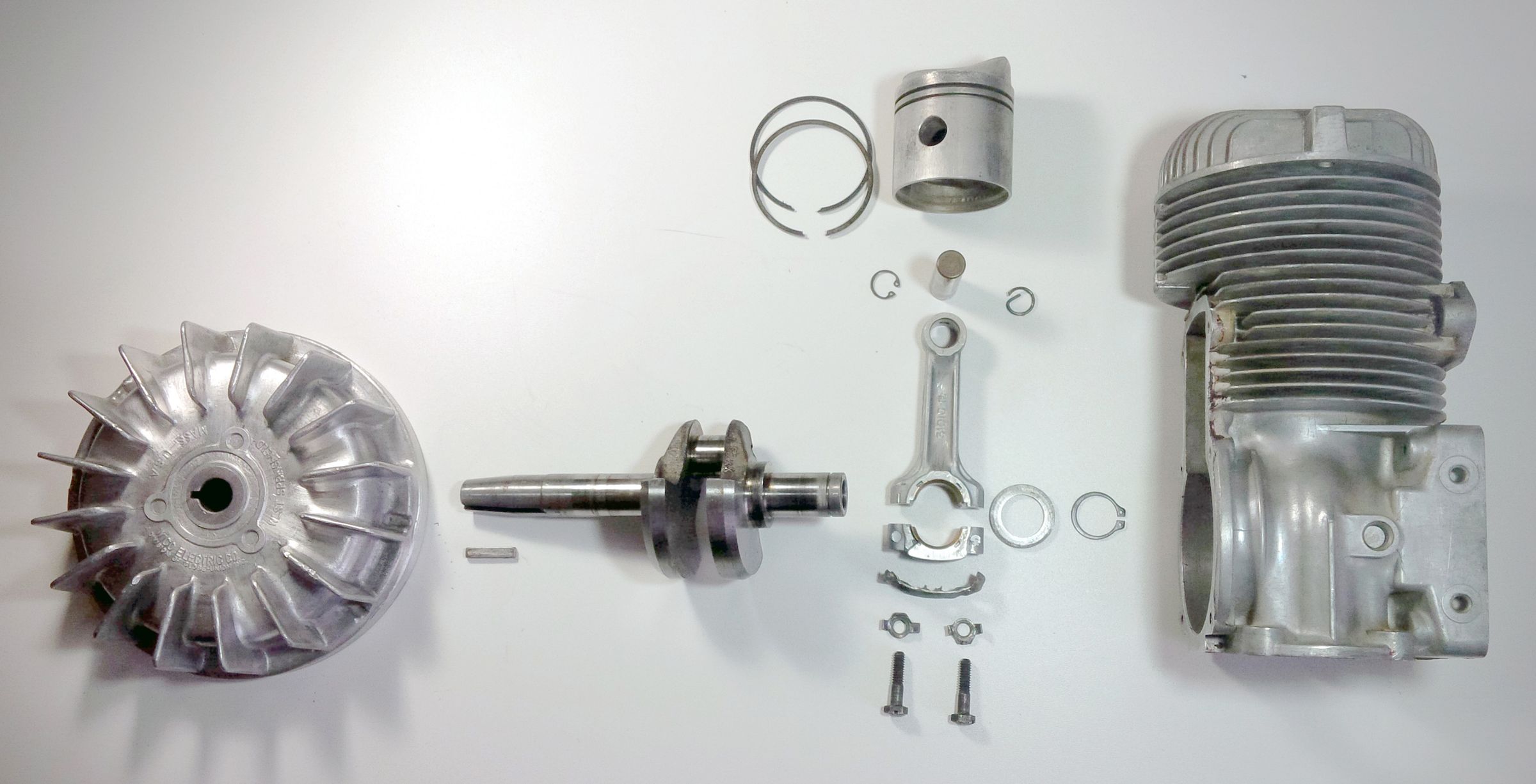 Small Engine Lamp : 7 Steps (with Pictures) - Instructables