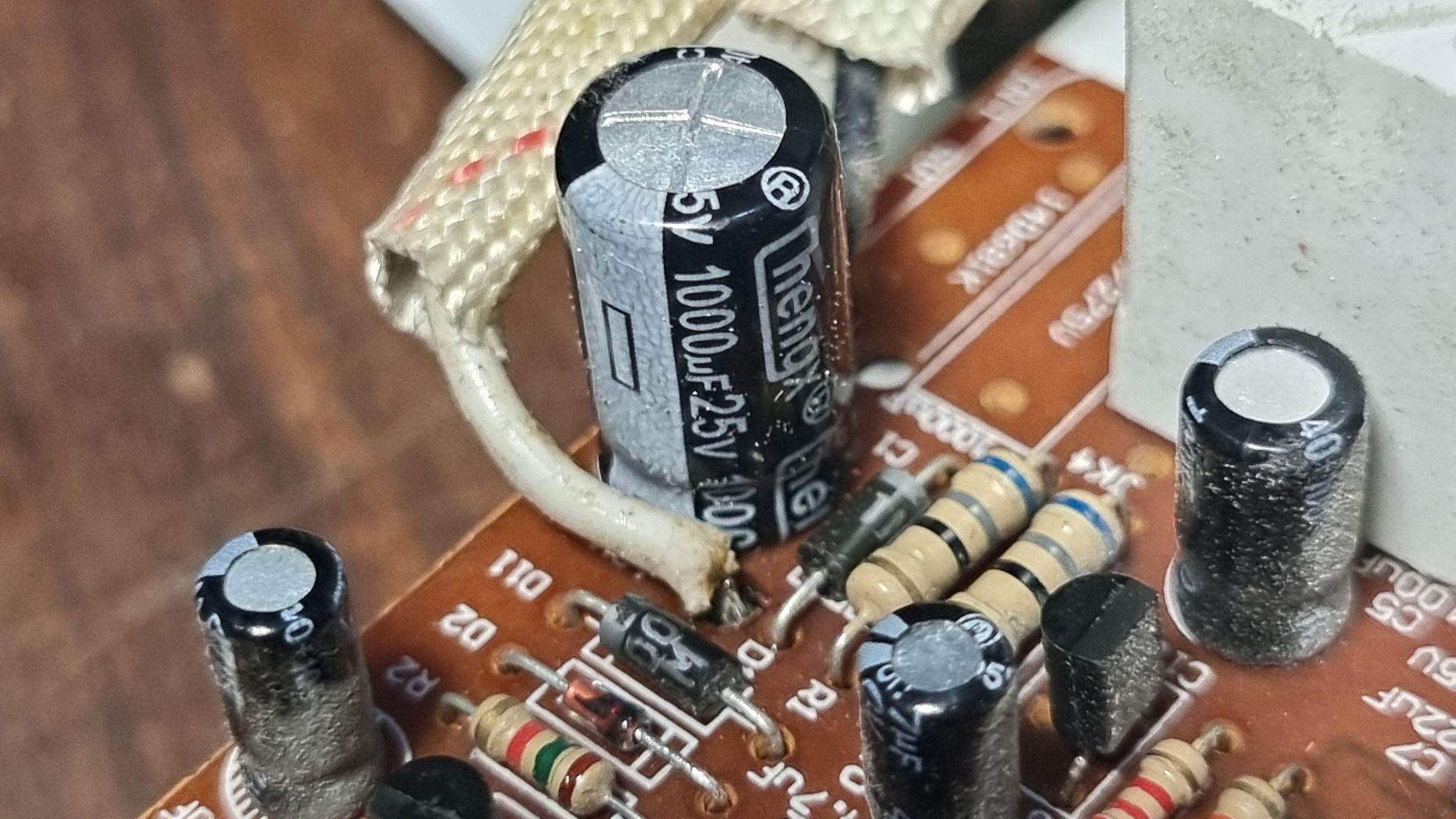 Fixing a Voltage Stabilizer(plus Repairing Tips). : 9 Steps (with ...
