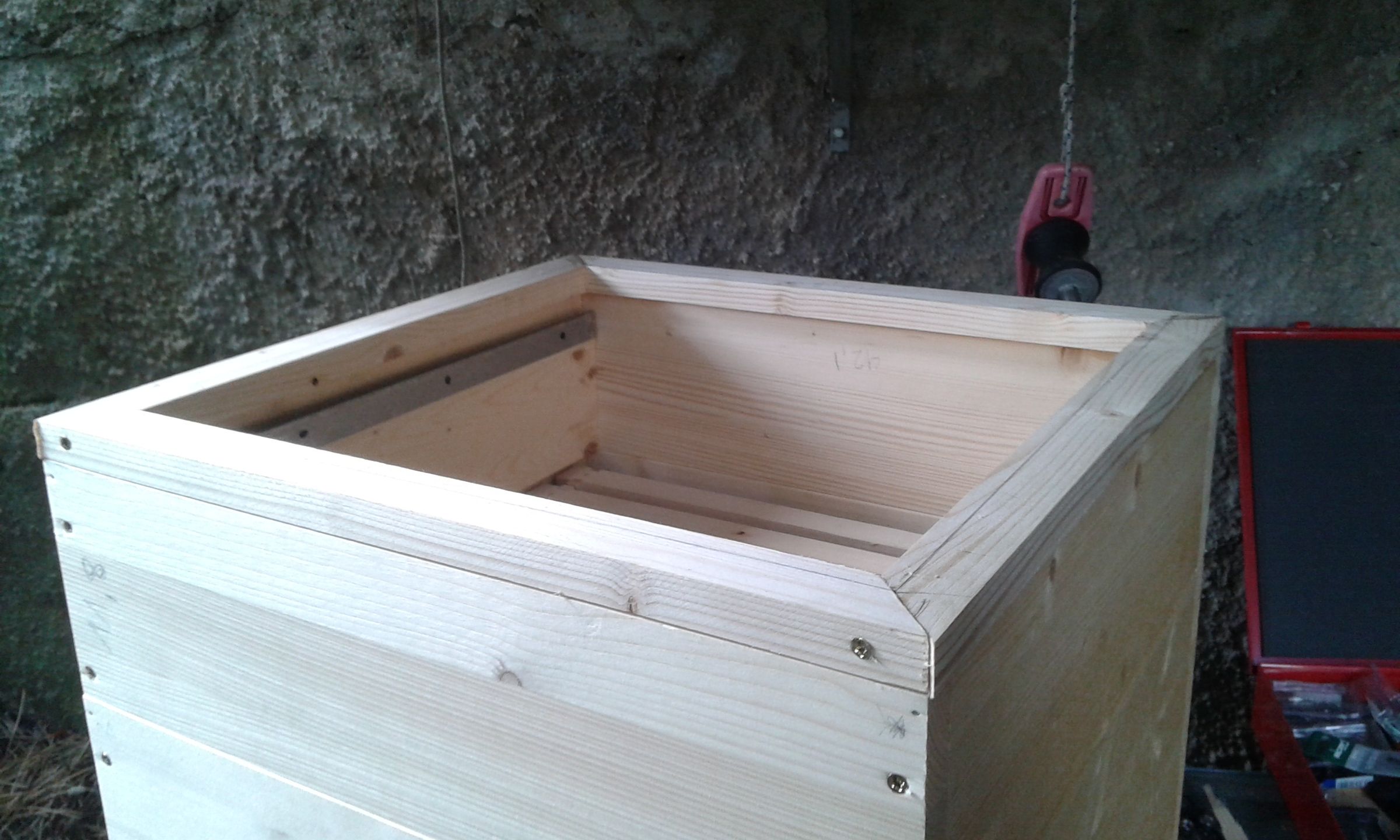 Build a Langstroth Bee Hive (beekeeping the Simple Way) : 7 Steps (with ...