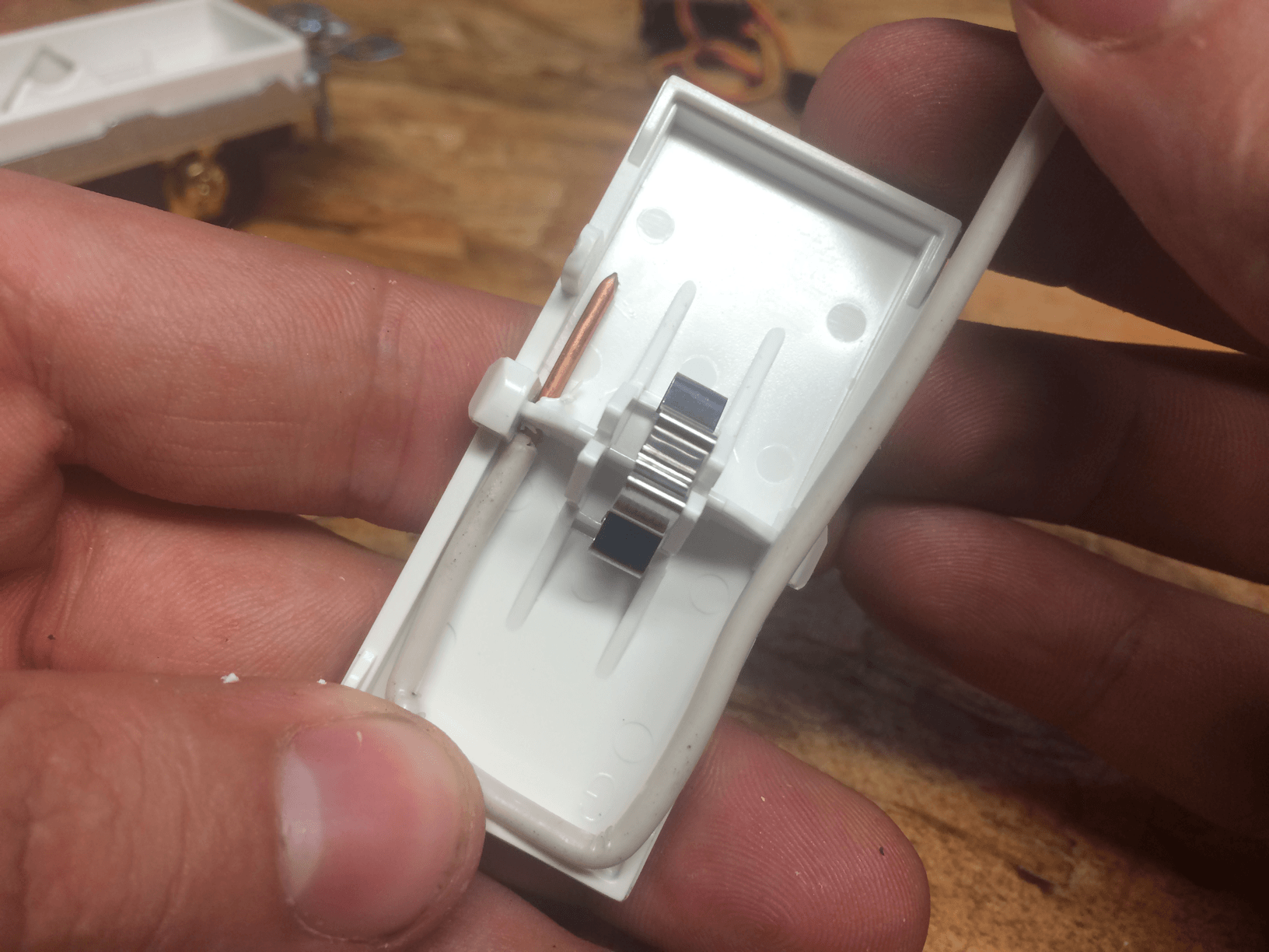 Remote Control Light Switch (arduino) : 8 Steps (with Pictures 