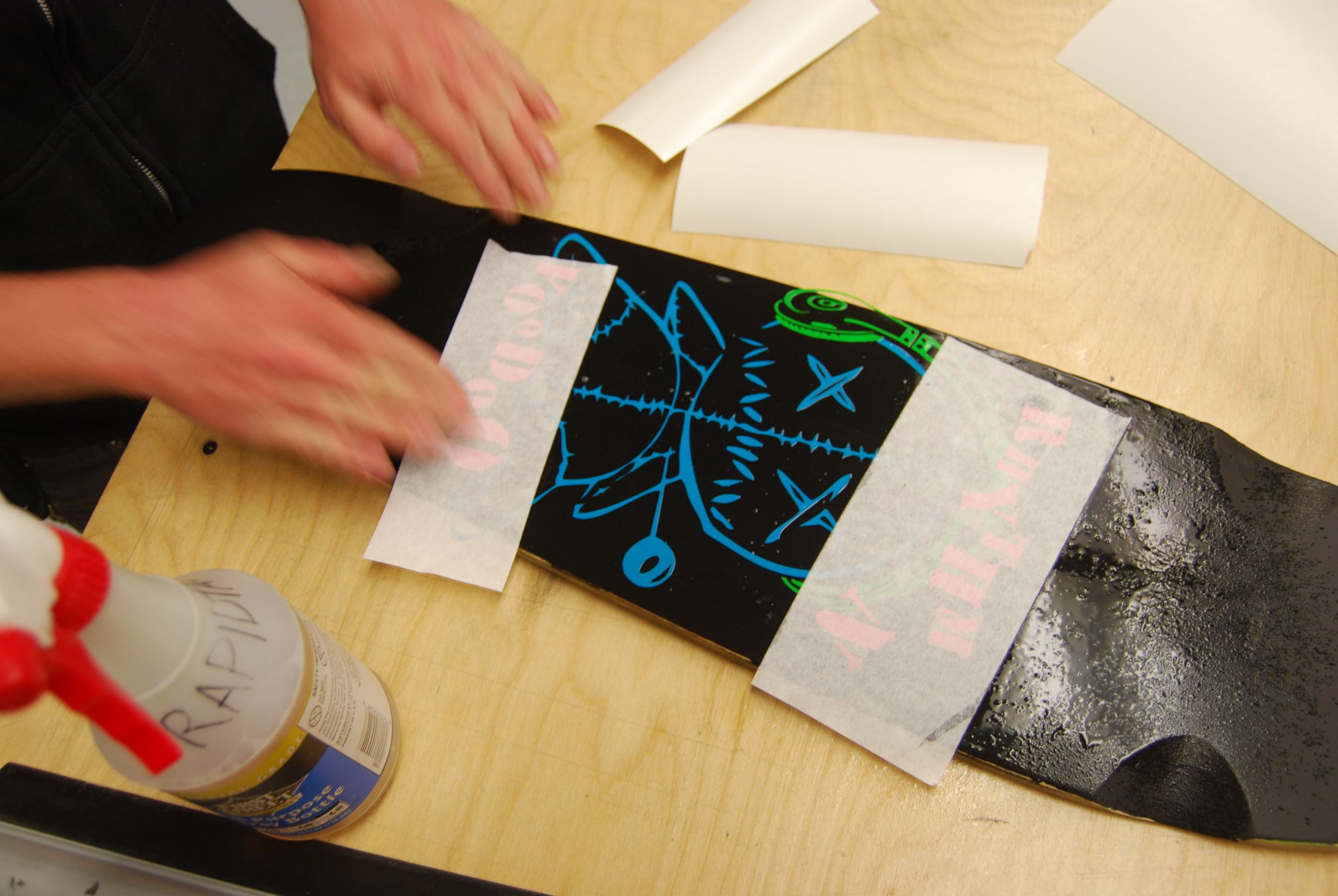 Applying Vinyl to Curved Surfaces : 4 Steps (with Pictures) - Instructables