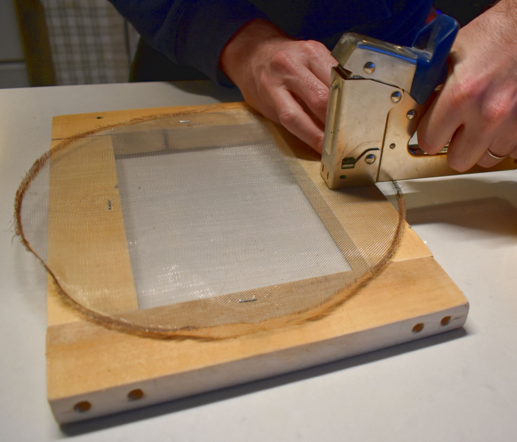 Paper Mould and Deckle : 4 Steps (with Pictures) - Instructables