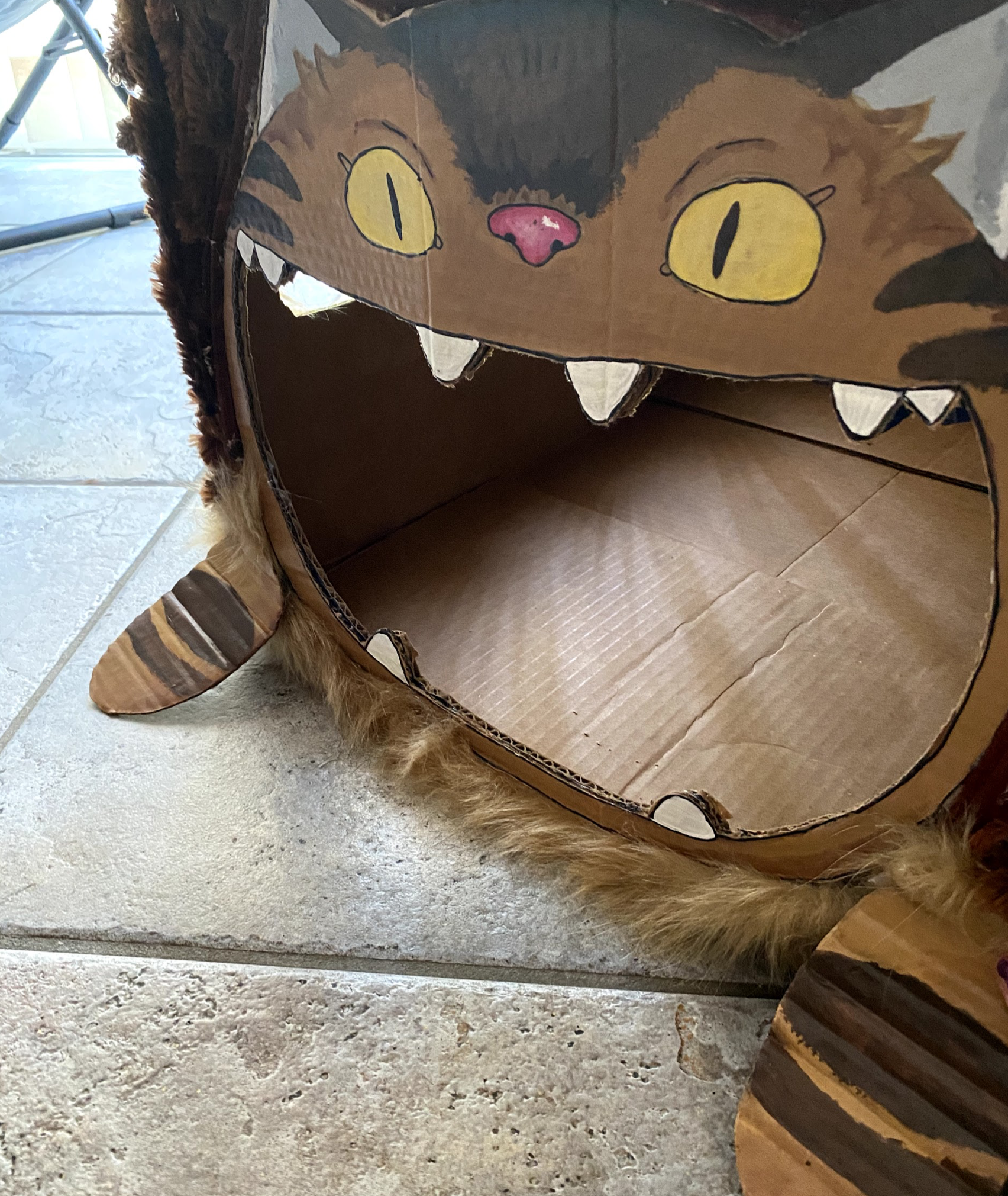 Turning a Cardboard Box Into a Totoro Cat Bus : 9 Steps (with Pictures ...