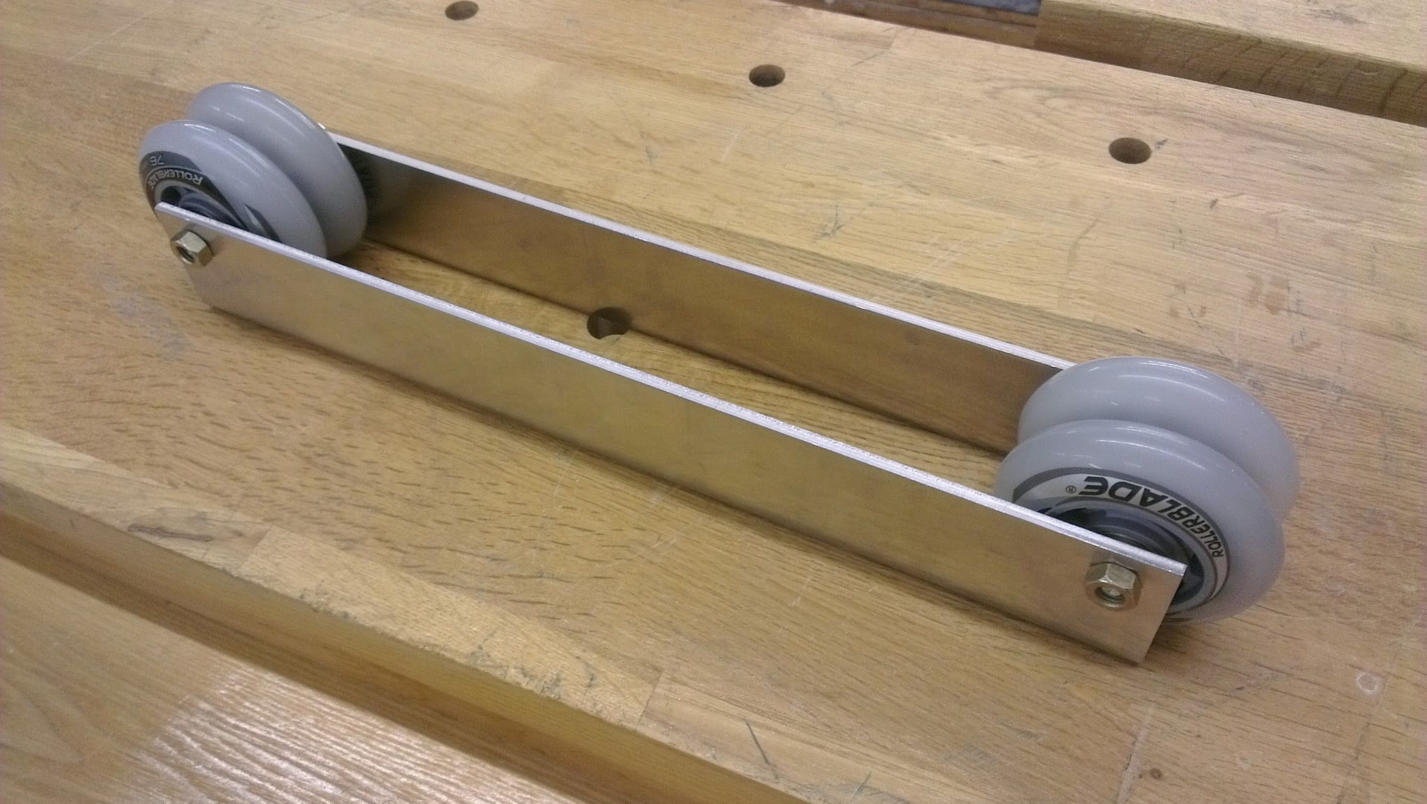 Radio Controlled Cable Dolly for Small Format Cameras : 12 Steps (with ...