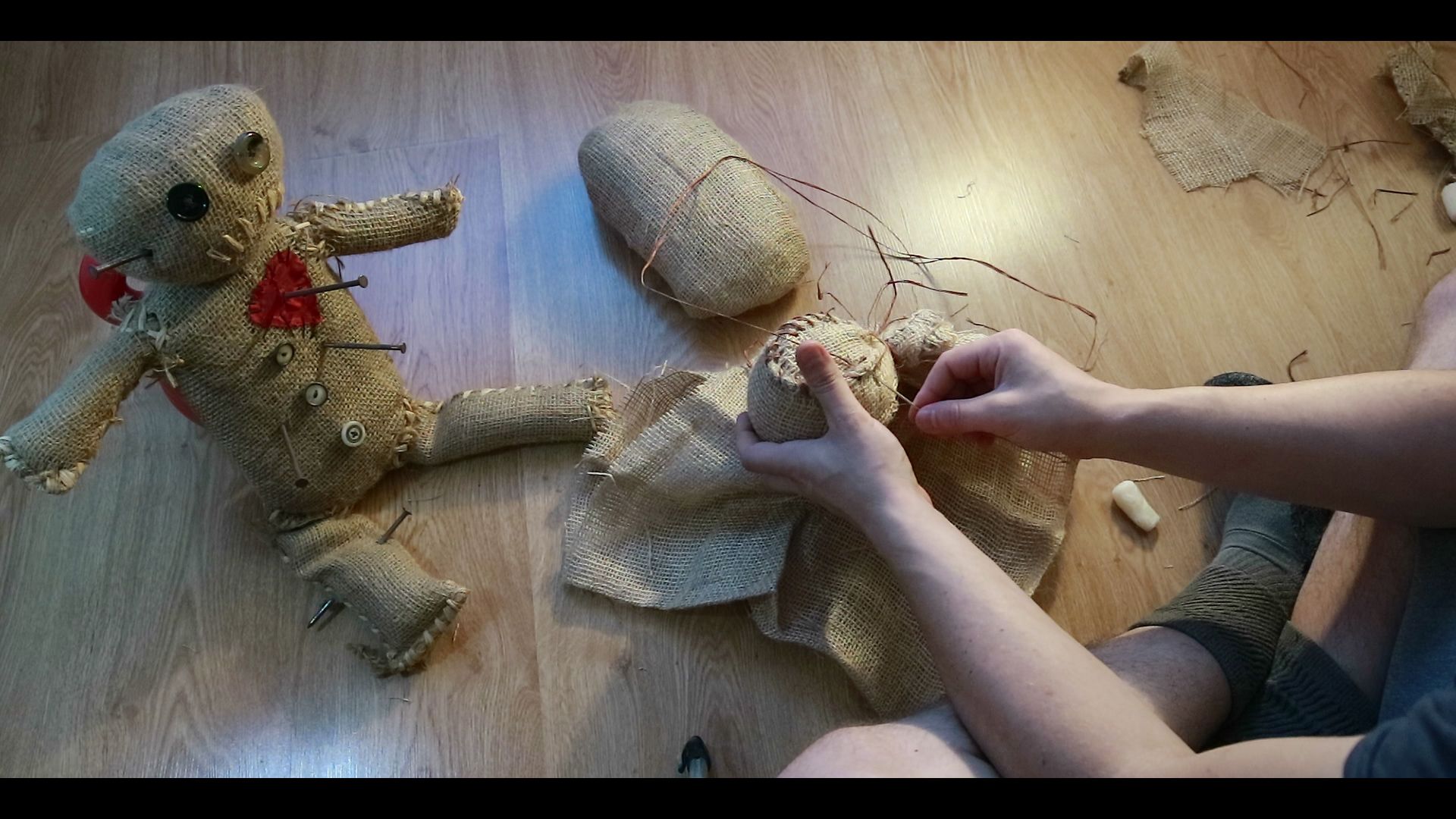 How to Make a Possessed Voodoo Doll - HALLOWEEN TUTORIAL : 24 Steps ...