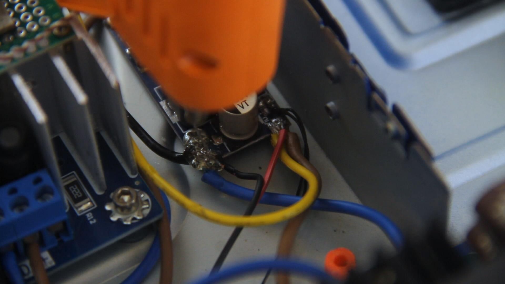 Build a Variable Lab Bench Power Supply : 22 Steps (with Pictures ...