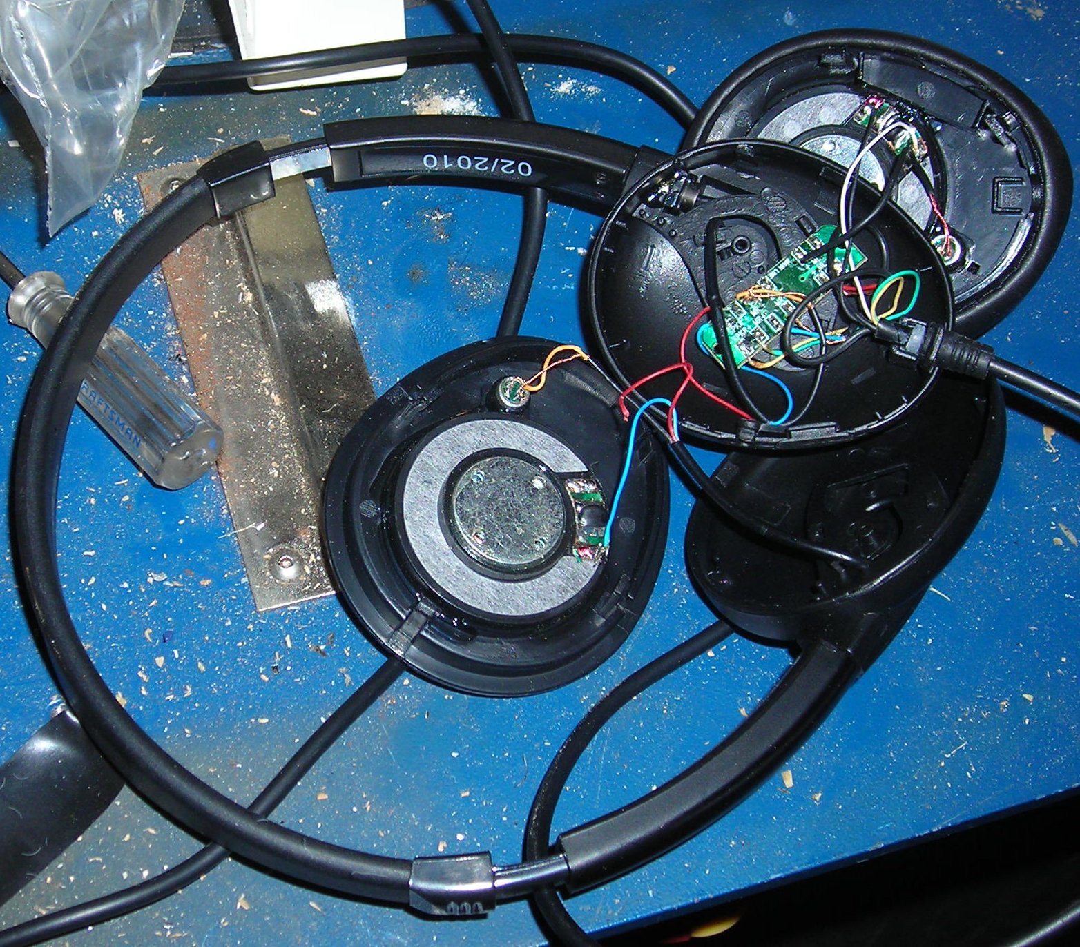 DIY Homemade Passive Noise Reducing Headphones : 9 Steps - Instructables