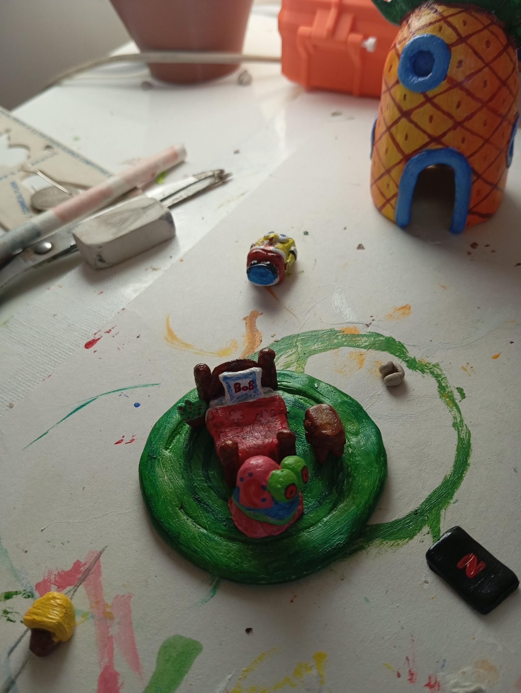 Miniature SpongeBob Pineapple House Interior & Exterior | Handmade ...